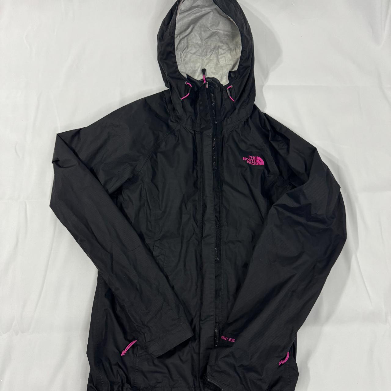 The North Face Women's HyVent 2.5L... - Depop