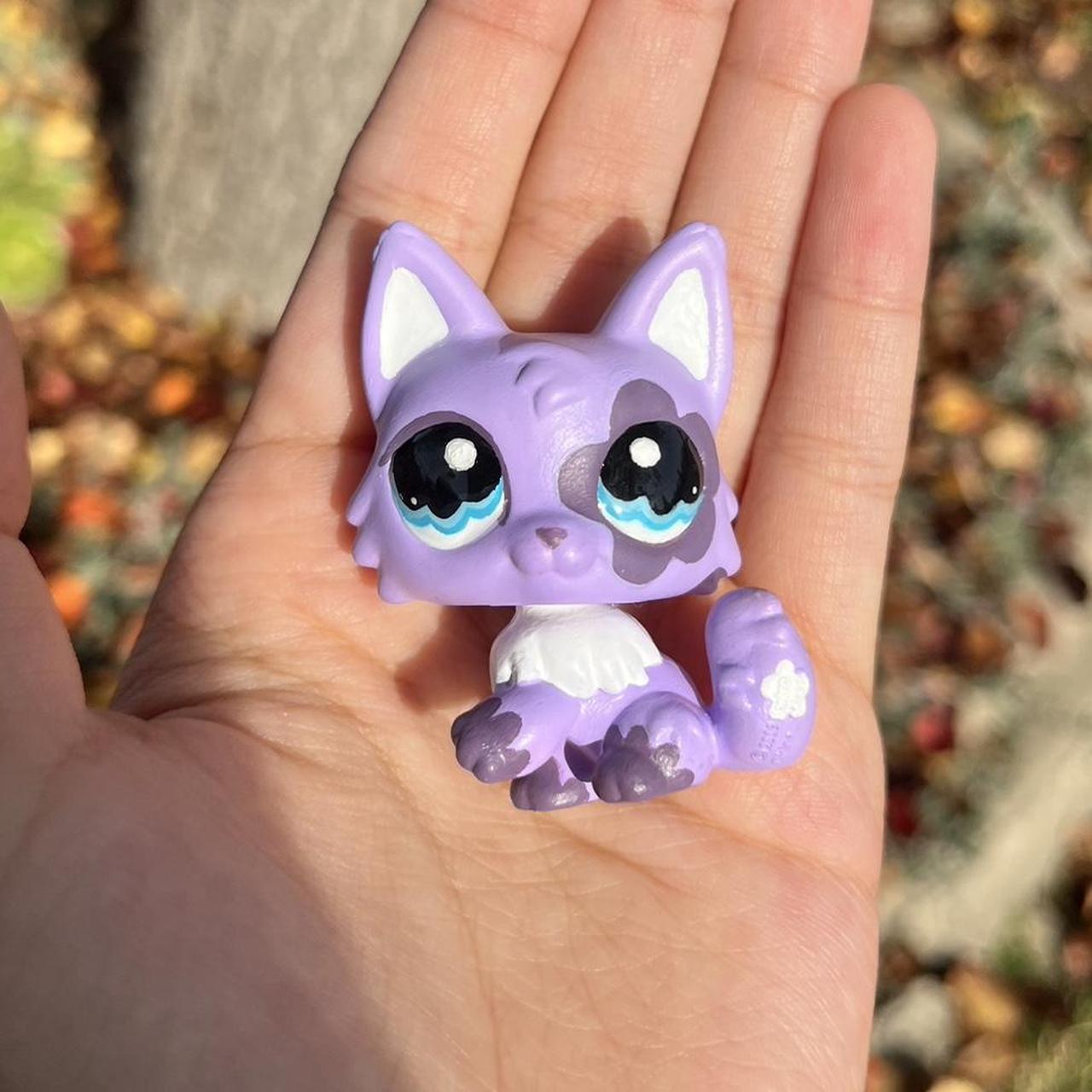 LPS Purple Flower Wolfcat This purple kitty has... - Depop