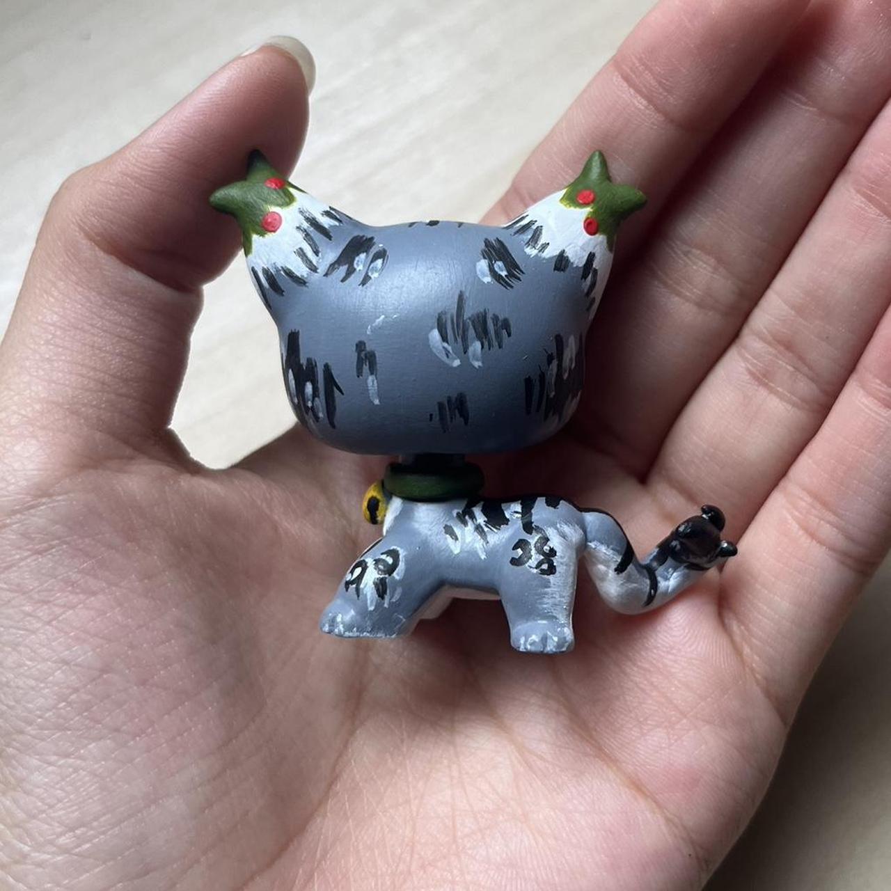 LPS Christmas Snow Kitty This snow tiger/leopard... | Depop