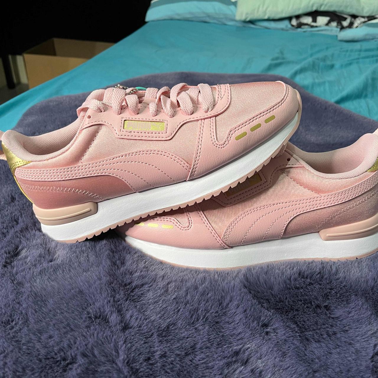 Puma Women's Pink Trainers | Depop