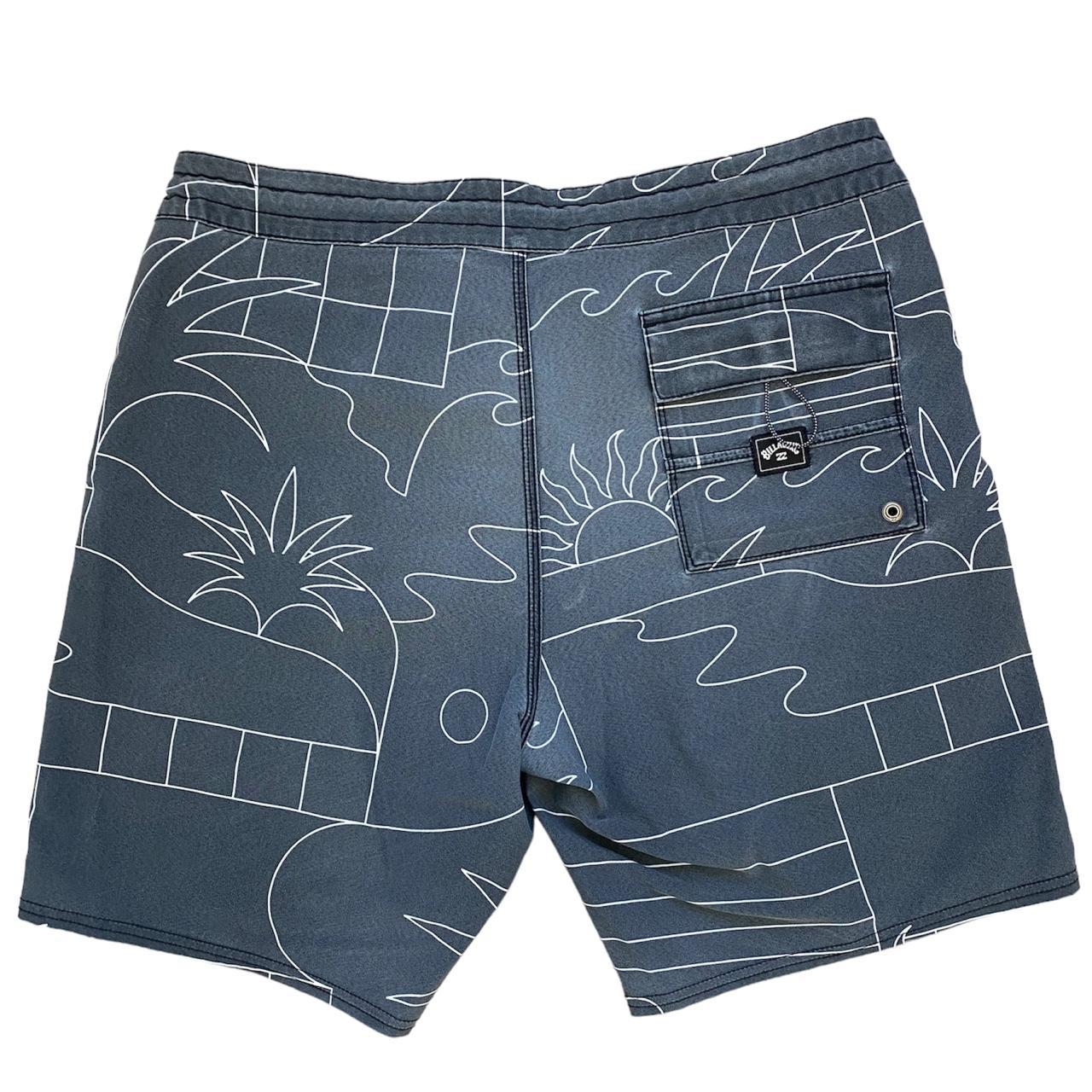 Billabong Men's Black Shorts | Depop