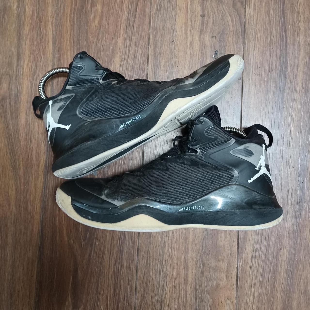 Jordan Super Fly 3 Trainer Black UK8 Mid Mens 2013... - Depop