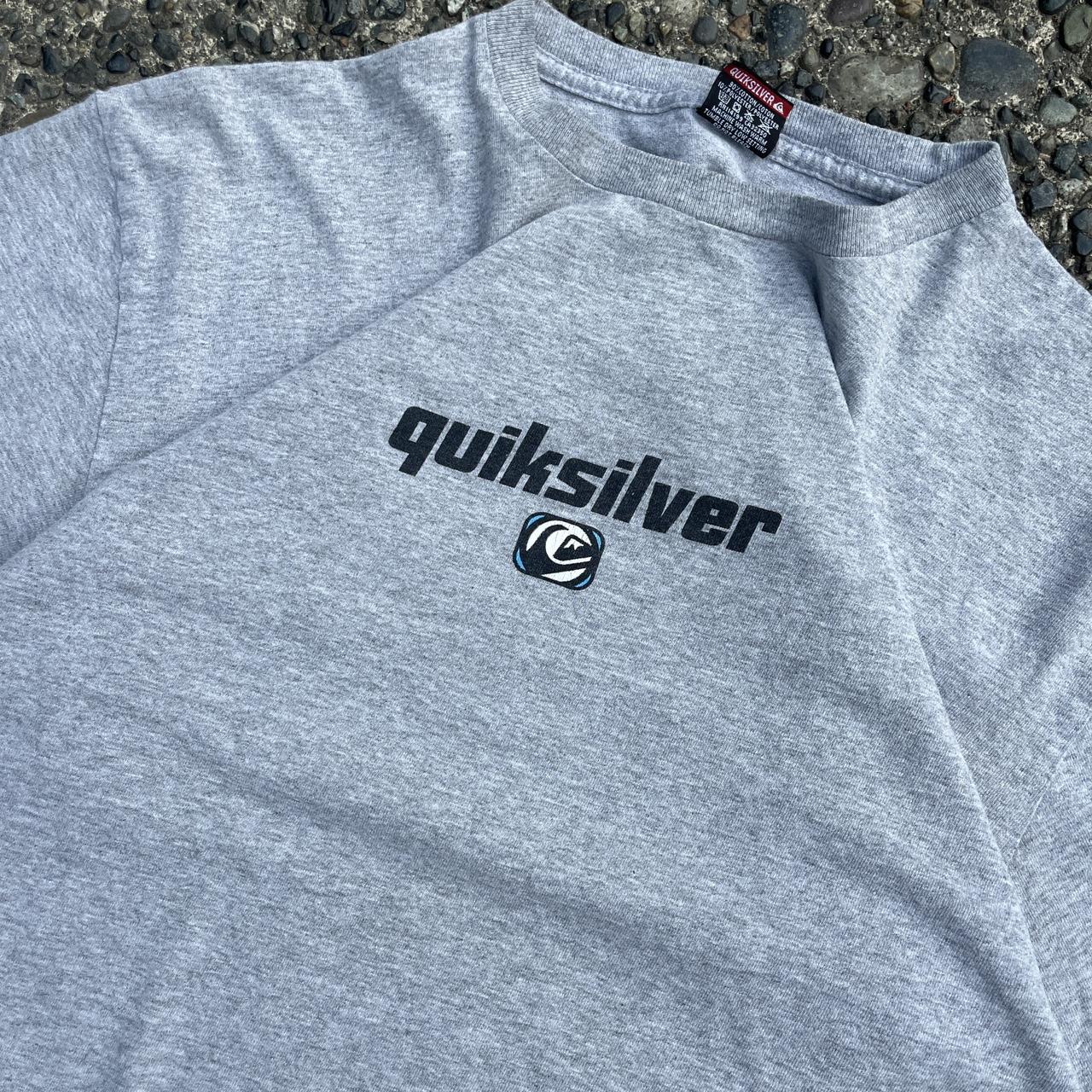 Vintage 90s Quiksilver Center Logo Essential T-shirt... - Depop