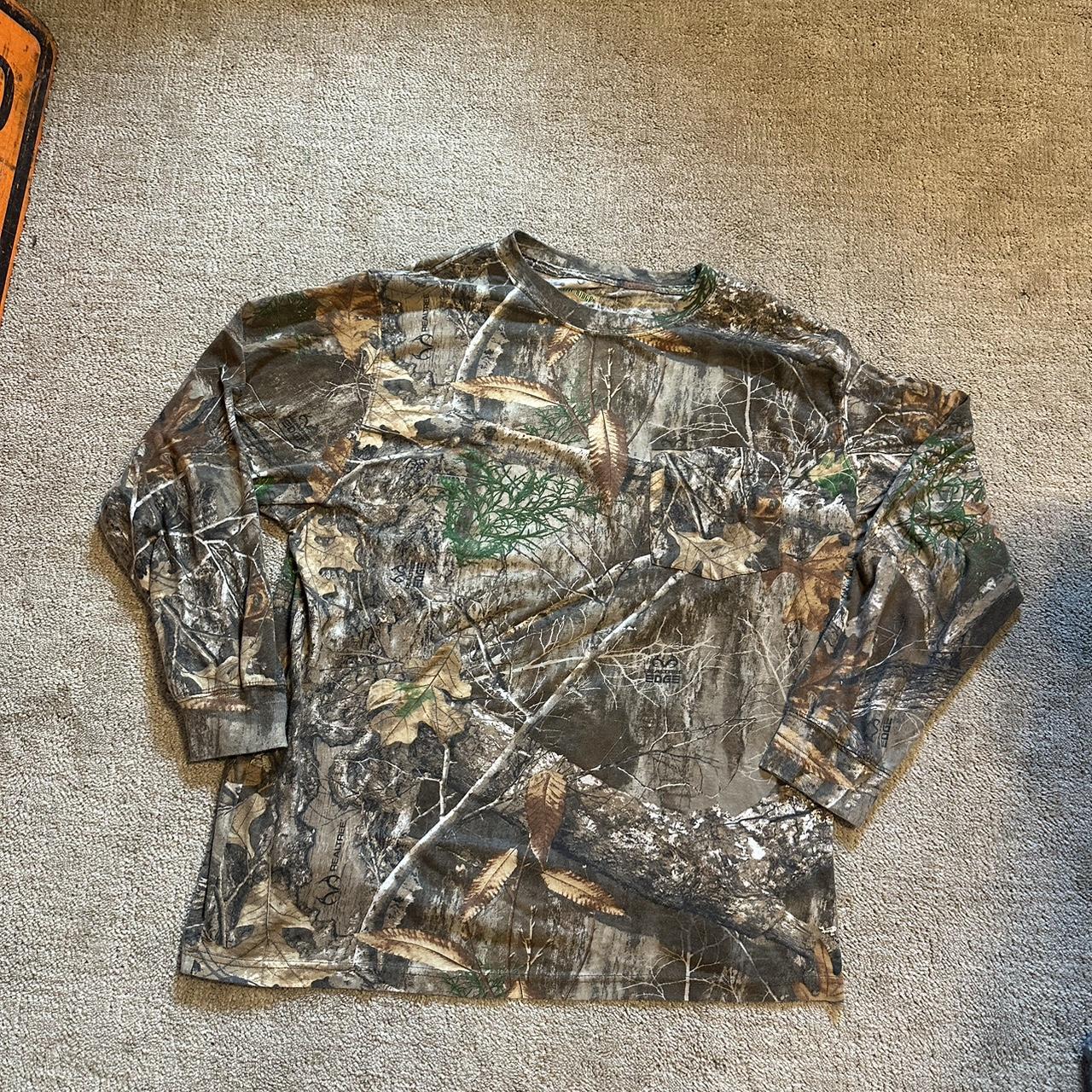 Realtree Camo Long sleeve shirt pocket Men’s XXL - Depop