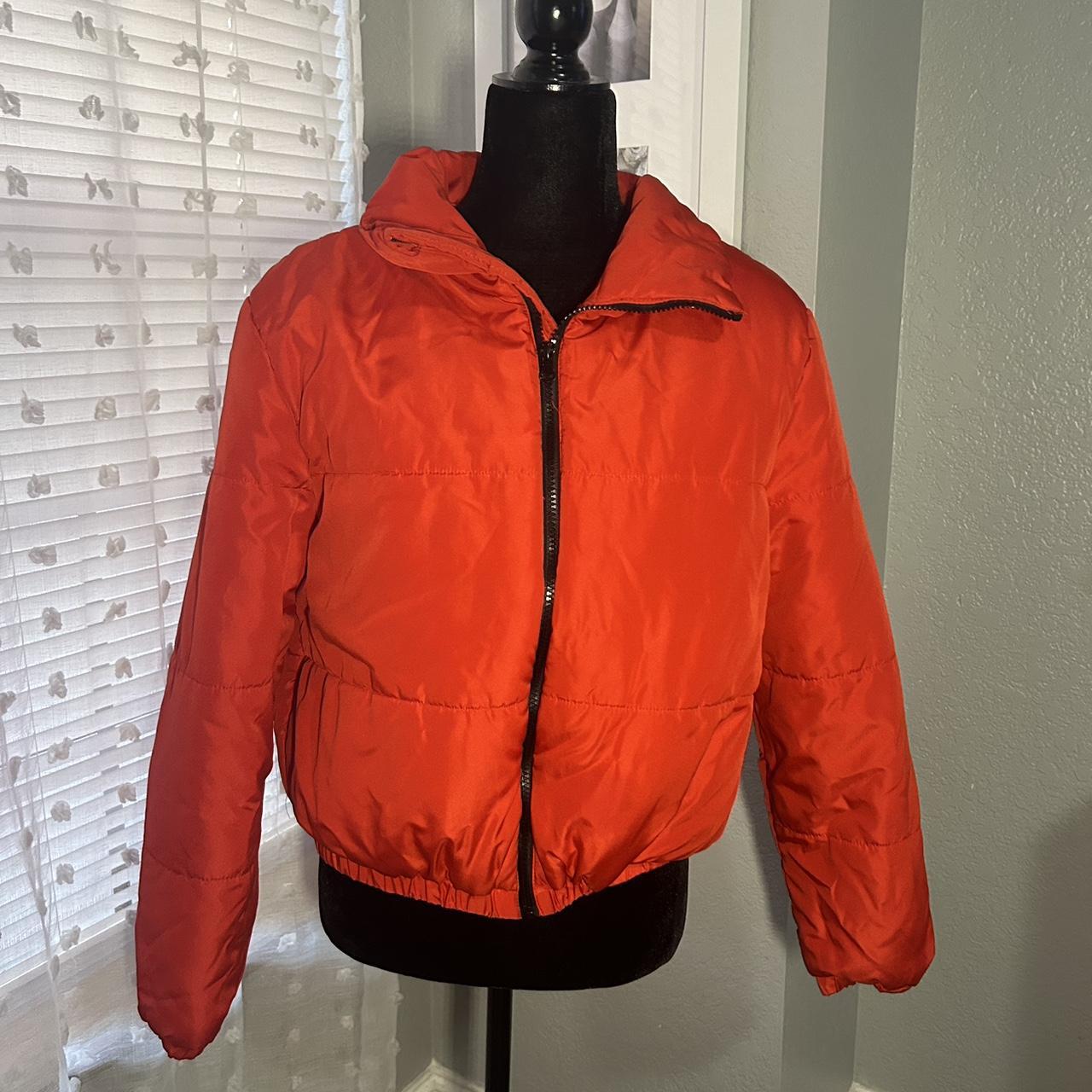 Red puffer size M Zipper works - Depop