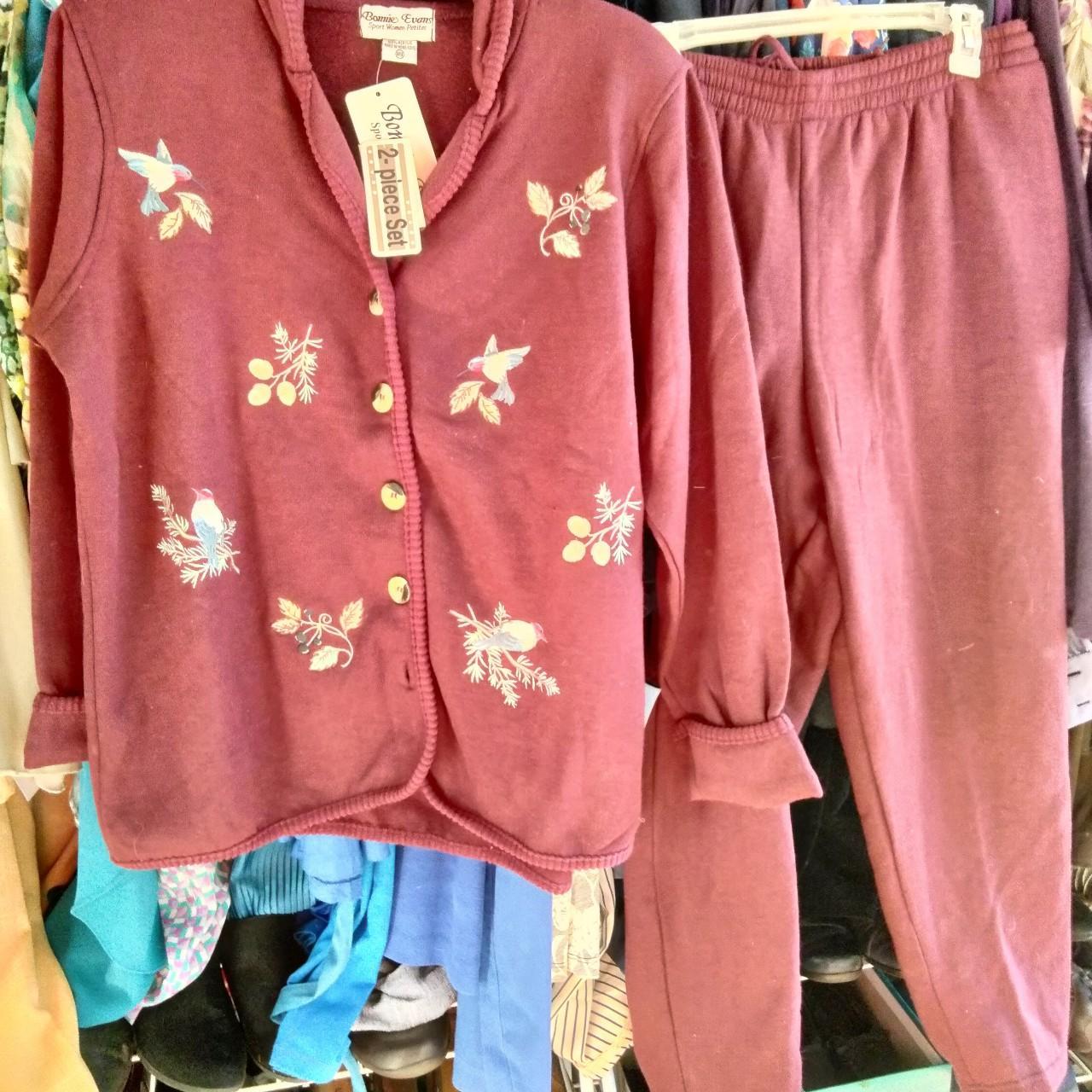 Burgundy fleeceware 2 pc. pant set, size 1X with... - Depop