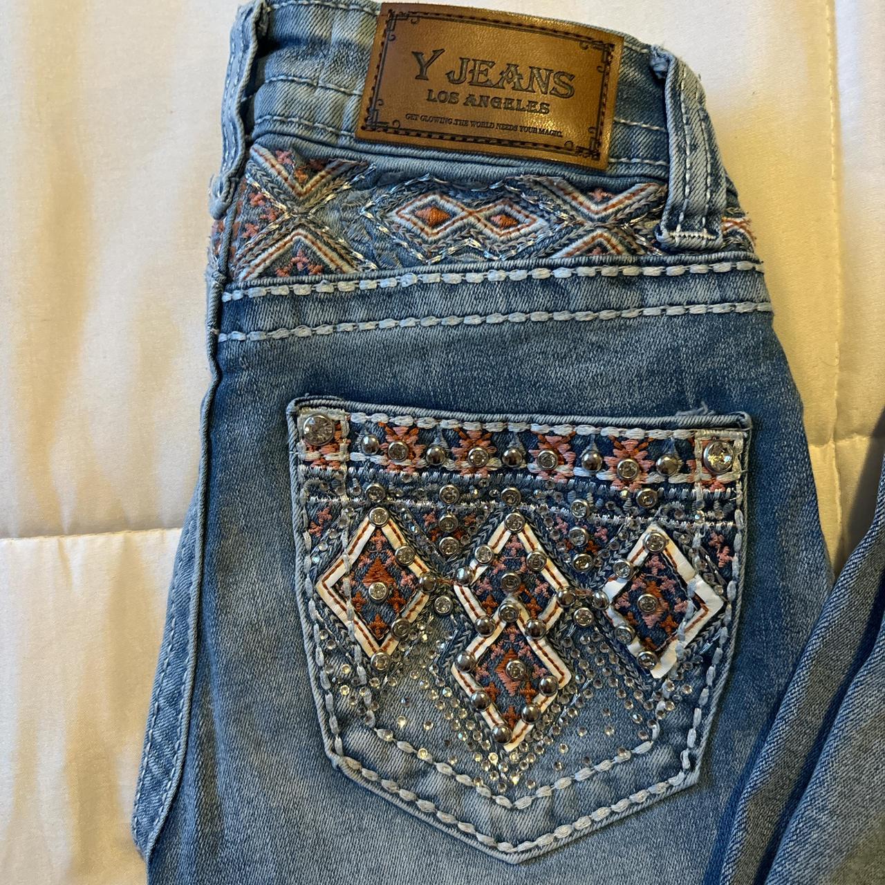 Y Jeweled Jeans ౨ৎ size 00 ౨ৎ in perfect... - Depop