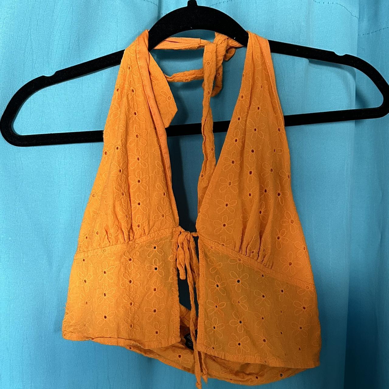 orange halter tie front top🧡🔥 can fit xs & s - Depop