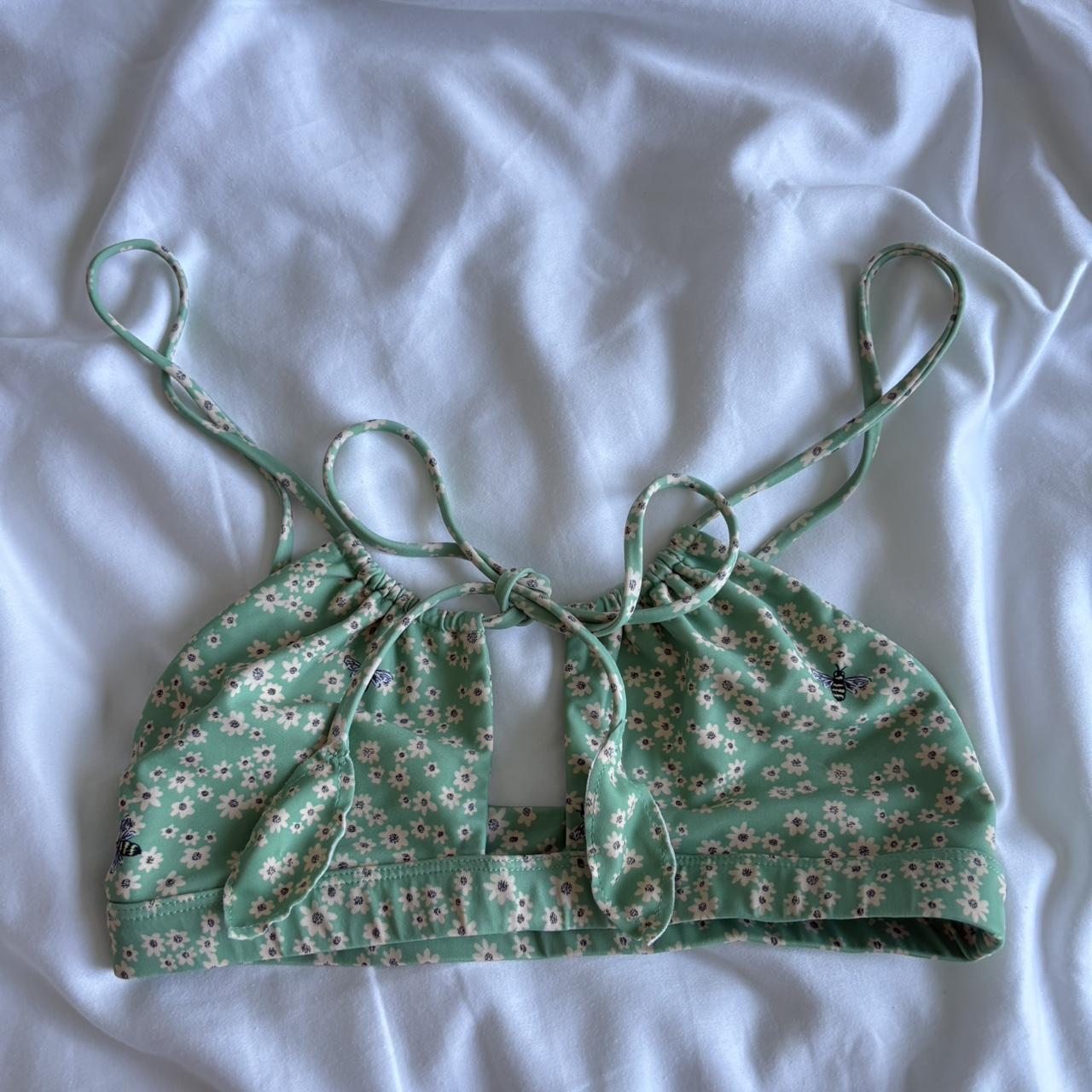 Benoa Ari top size large (unsure of pattern... | Depop