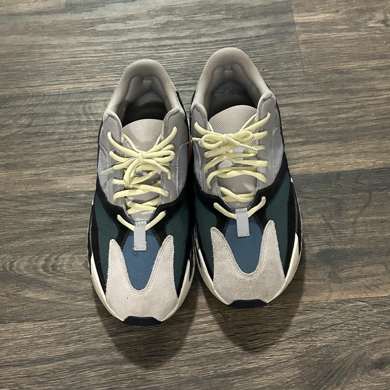 Yeezy Wave Runners - Depop