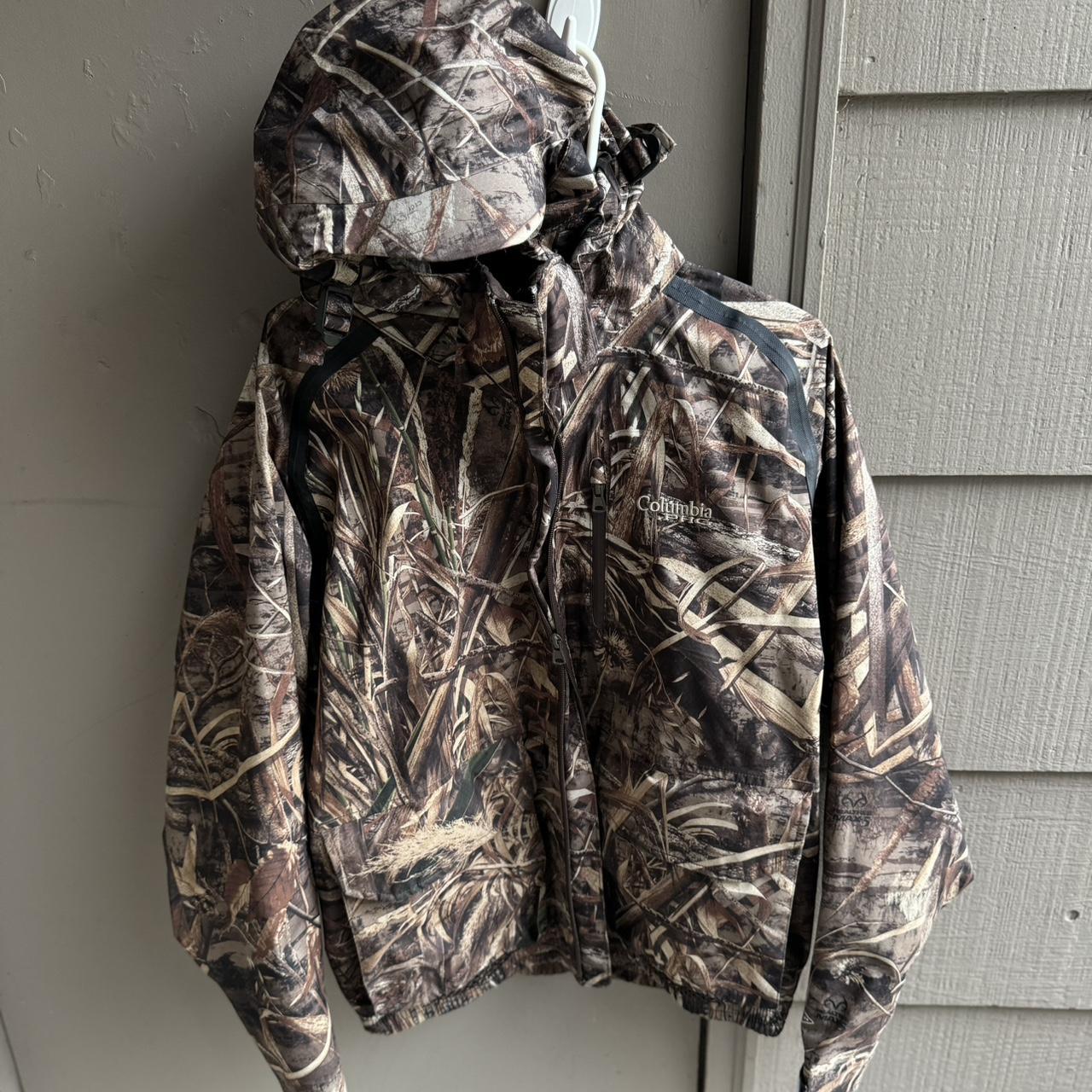 REALTREE COLOMBIA ZIP UP SIZE : MENS MEDIUM |... - Depop