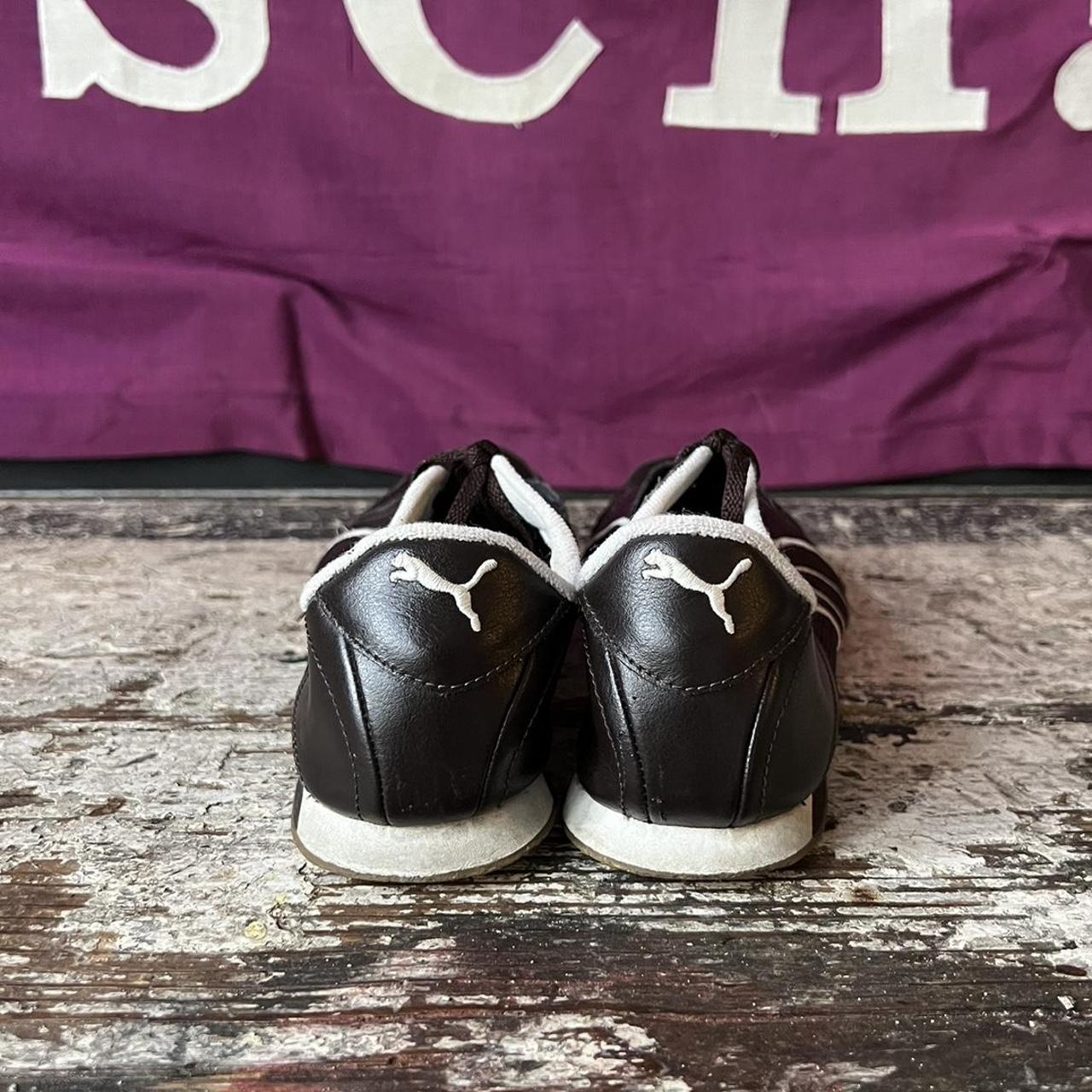 Great pair of Y2K Pumas in brown. No flaws or signs... - Depop