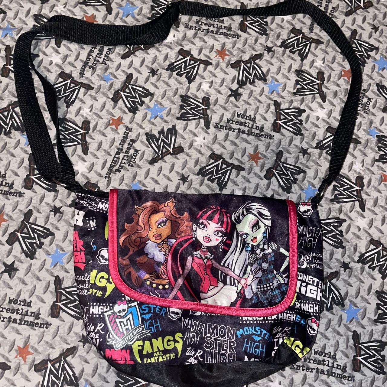 Monster high bag super cute used a couple... - Depop