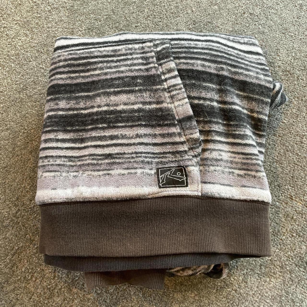 Rusty Hoodie fleece lined Grey/black | Depop