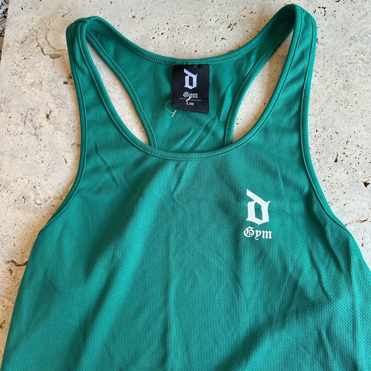 Derrimut green tank - Depop
