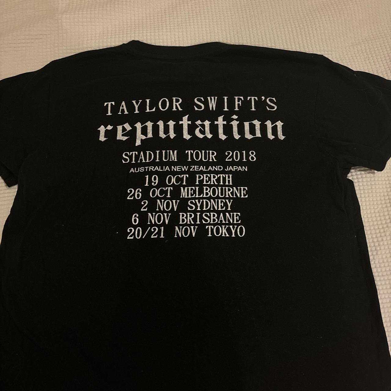 TAYLOR SWIFT OFFICAL TOUR MERCHANDISE AUS... - Depop