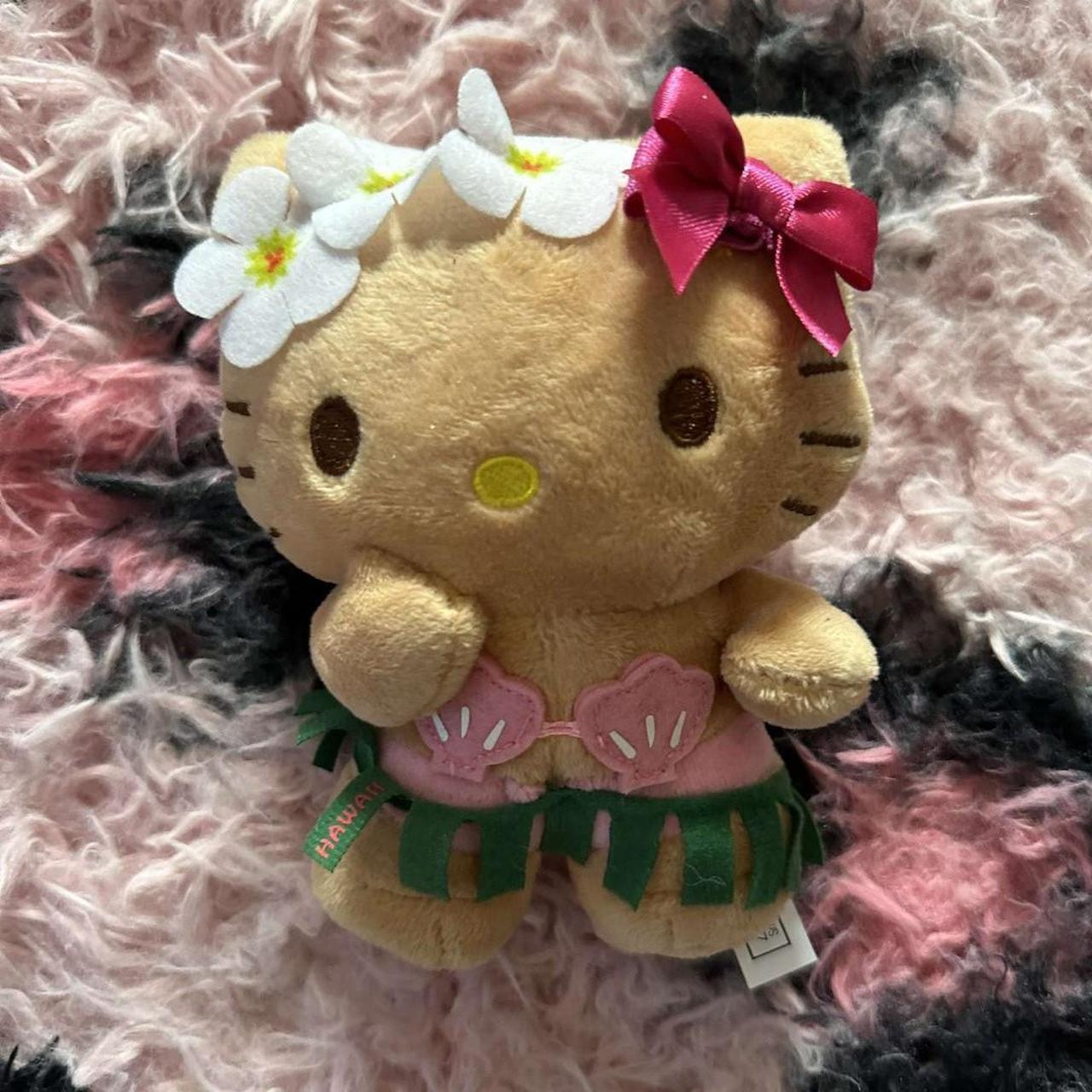 Hawaii Hello Kitty Very small!!! #Sanrio #Hellokitty... - Depop