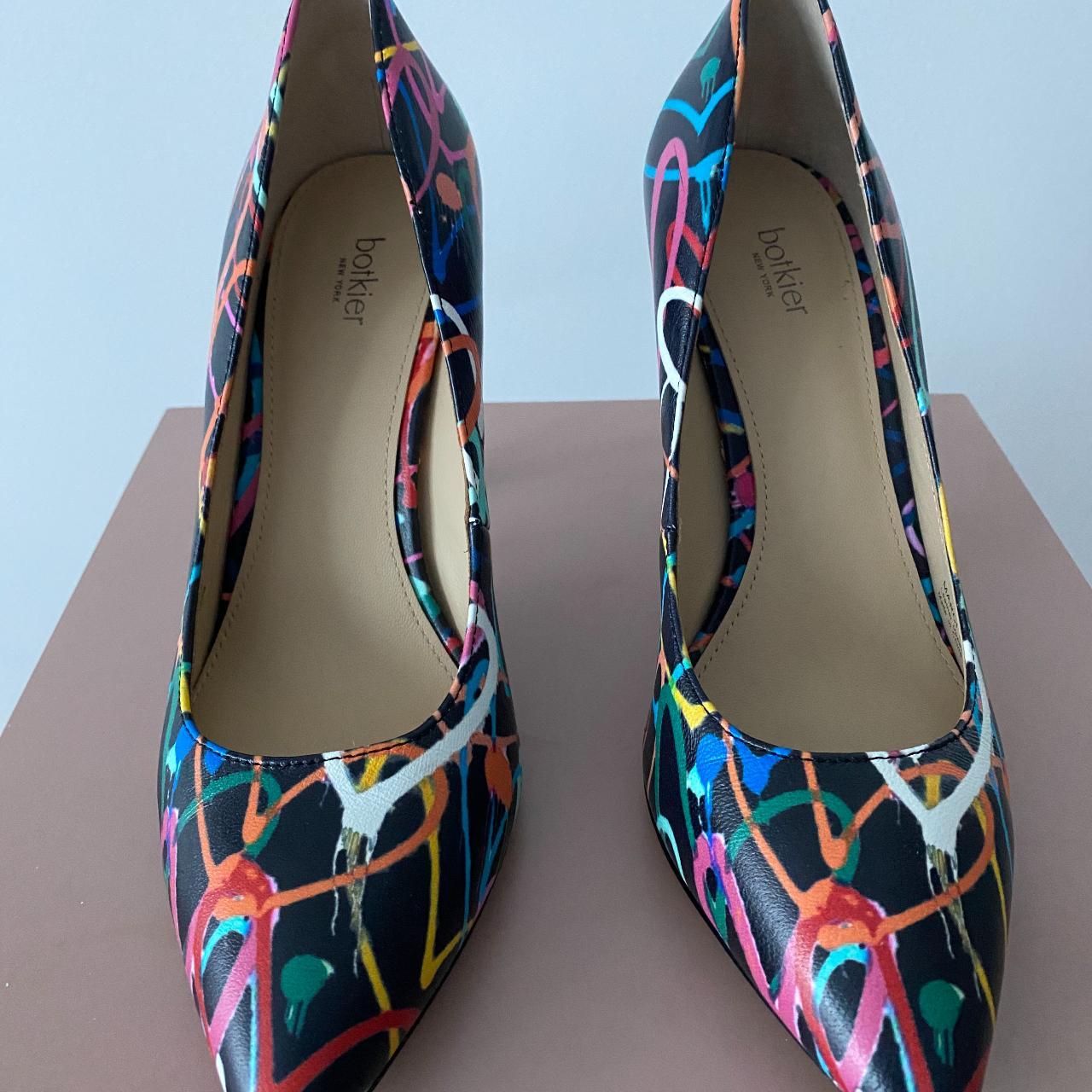 Botkier graffiti heart heels Fit: Wmns 8, fits... - Depop