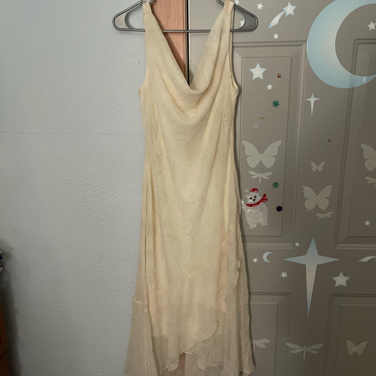 Yellow early 2000 era dress. Fits a M - Depop