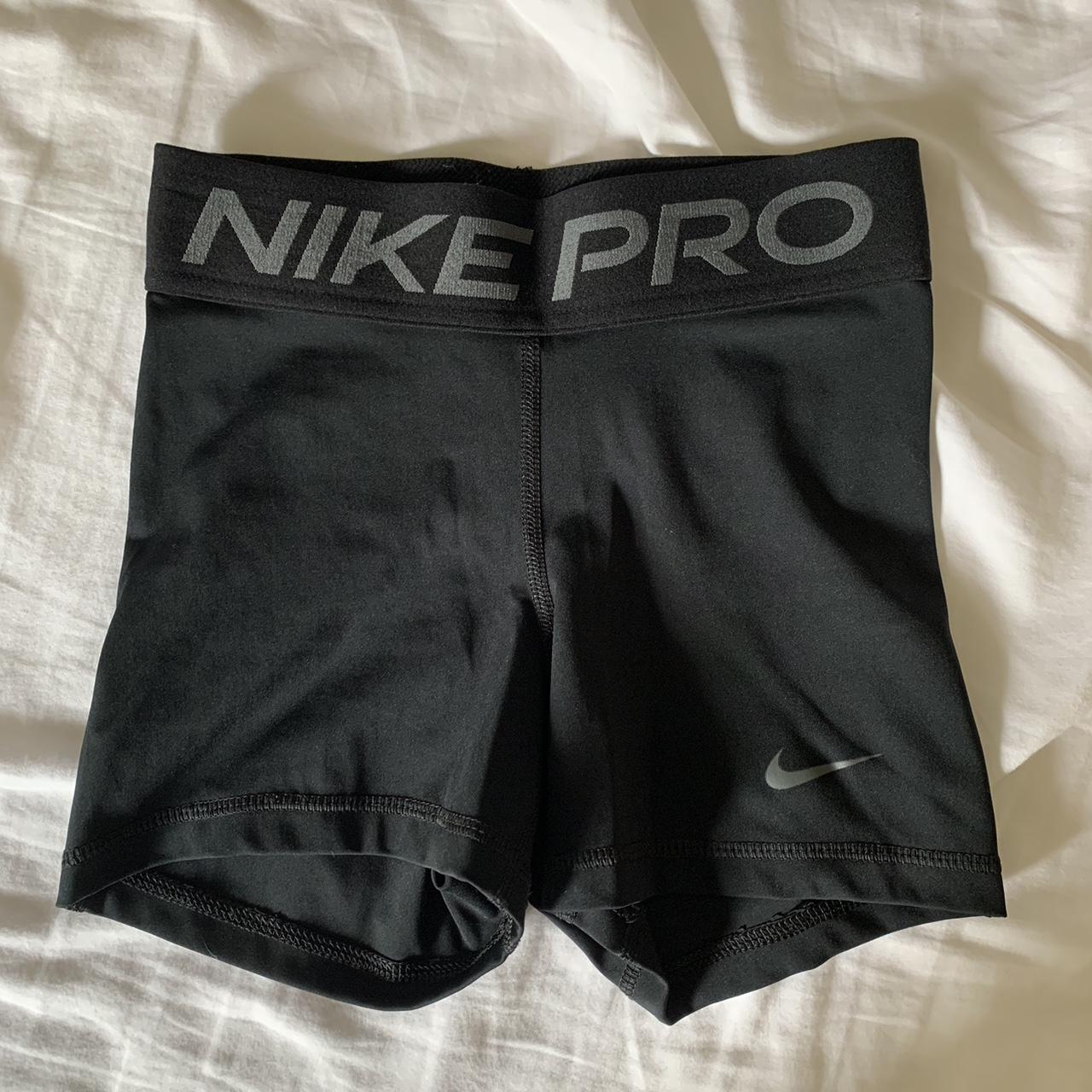 XXS Nike Pros, never worn, too small. mint condition - Depop
