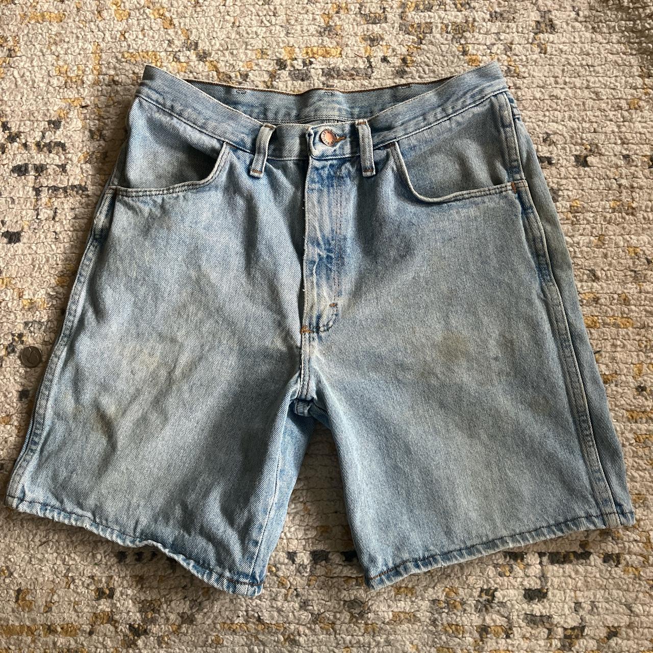 Wrangler rustler jean shorts size 32 - Depop