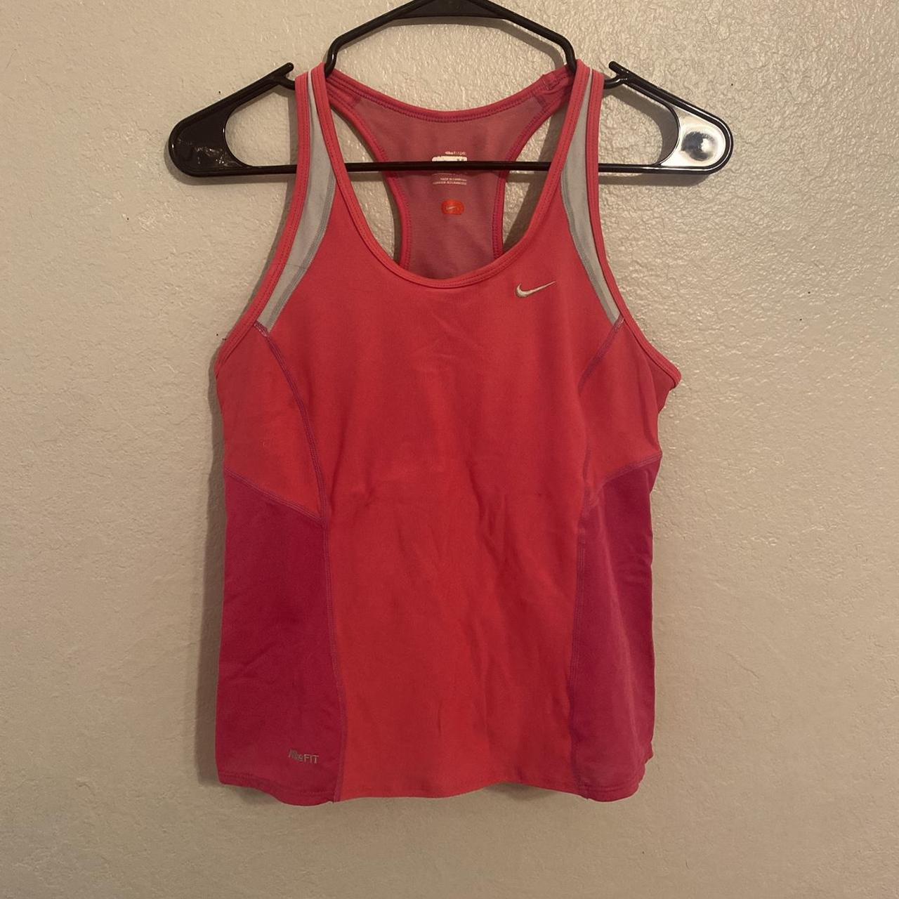 Nike Women's Pink Vest | Depop