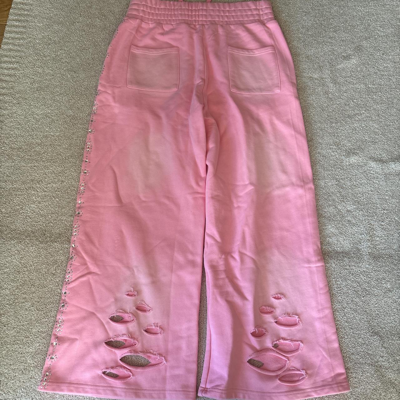 Pink ozara hills diamond sweatpants size L nwot... | Depop