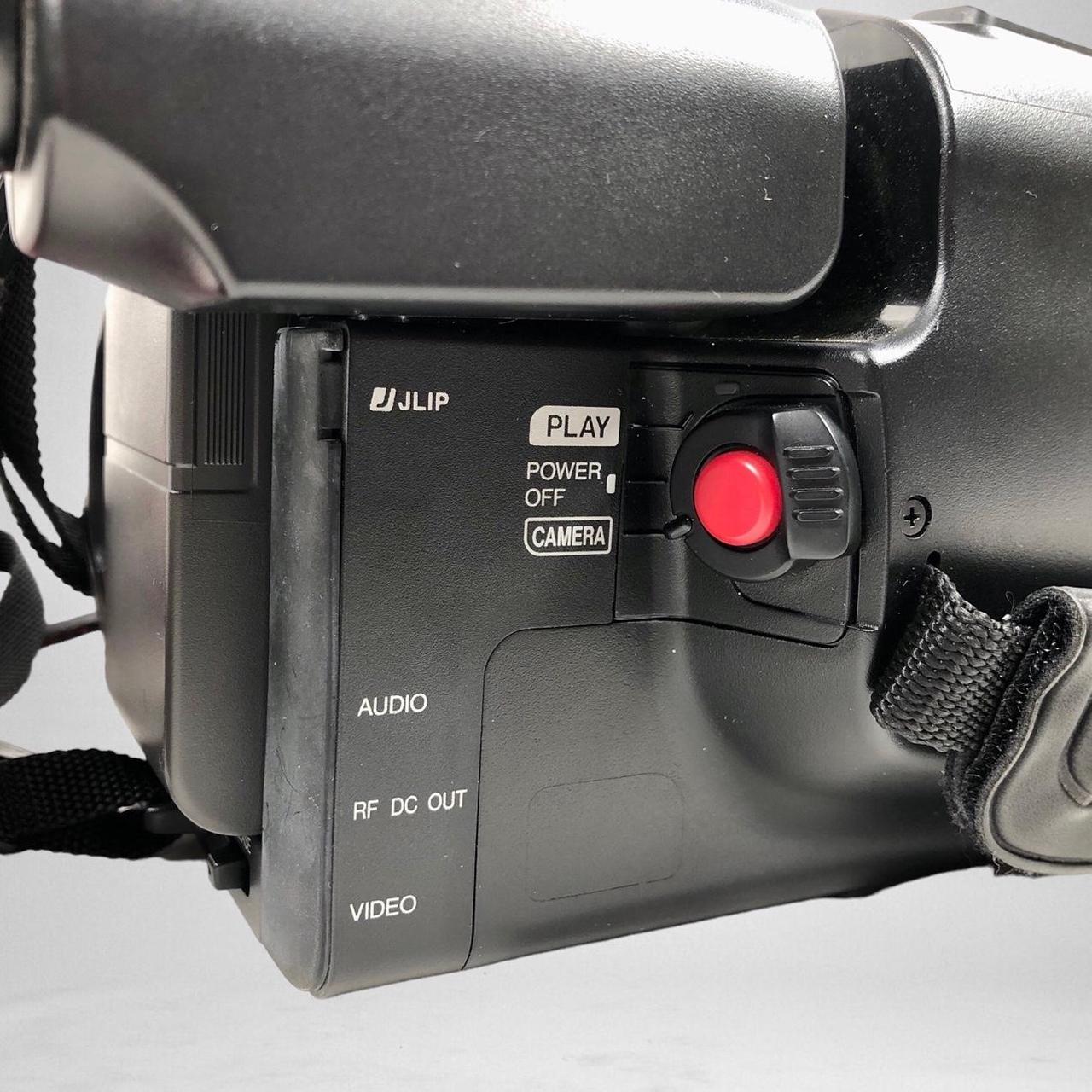 JVC GR-AXM300U VHS-C VHS Analog Camcorder w/battery... - Depop