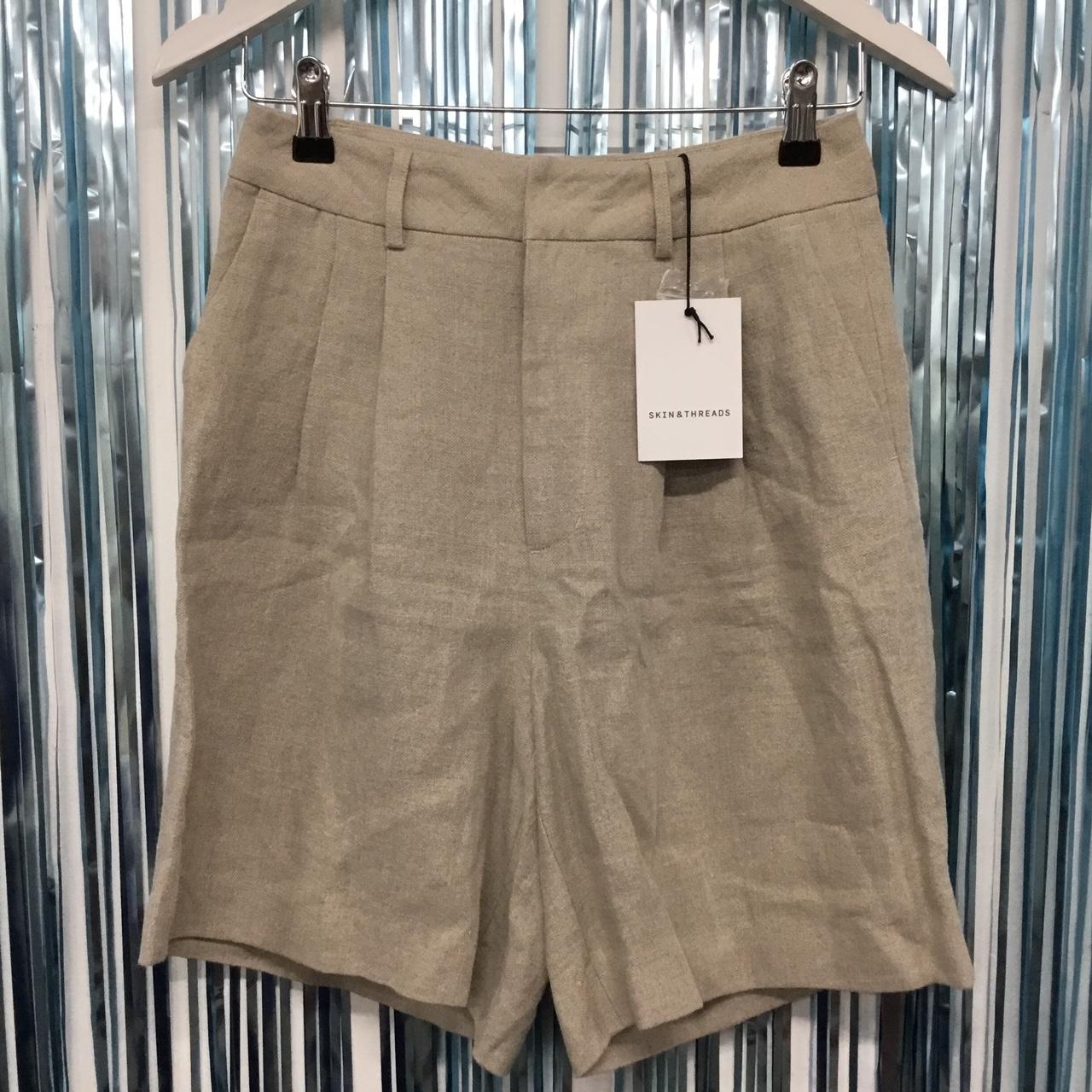SKIN THREADS / BNWT / Pleated Shorts SIZE 0 / AUS... - Depop