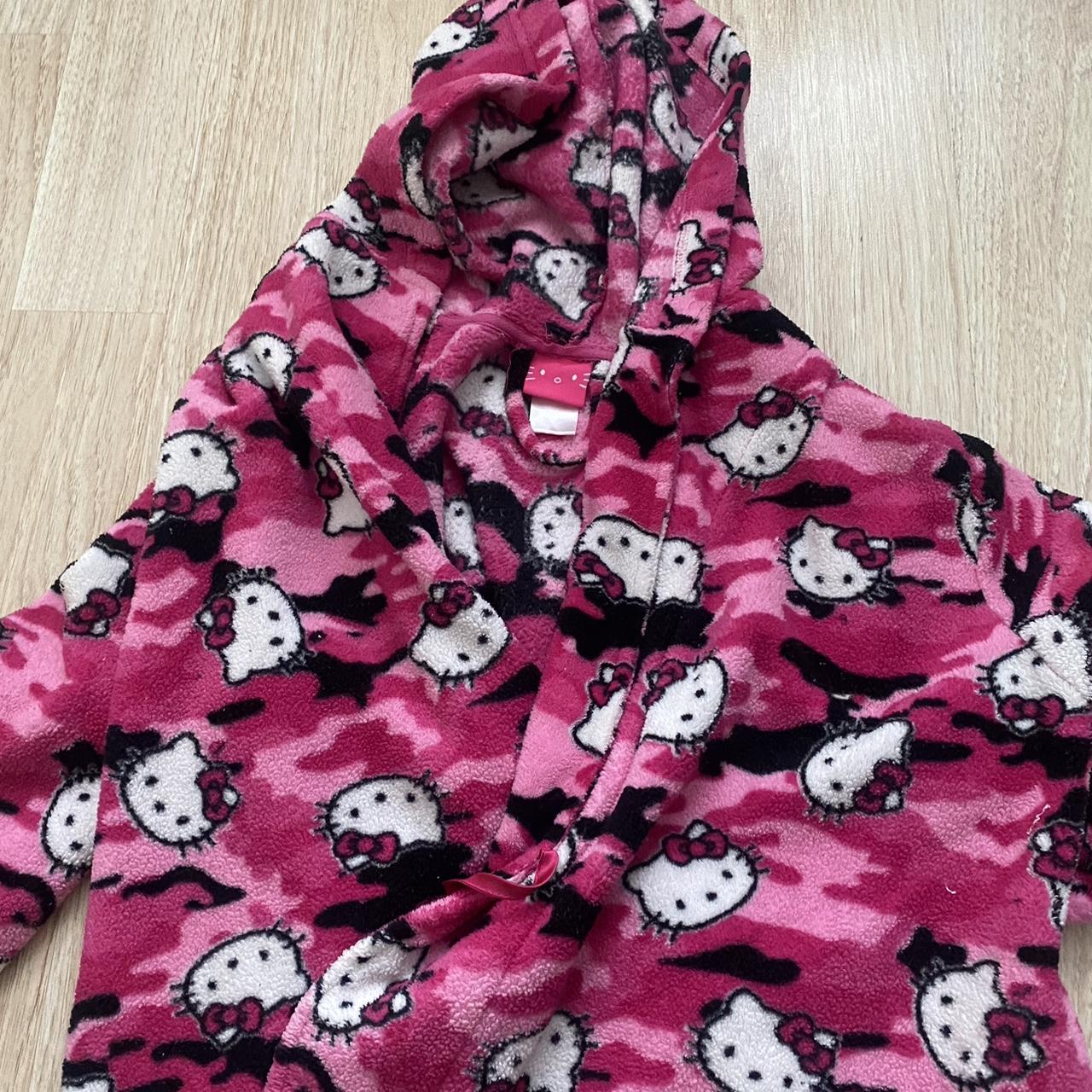 the cutest vintage sanrio camo hello kitty robe... - Depop