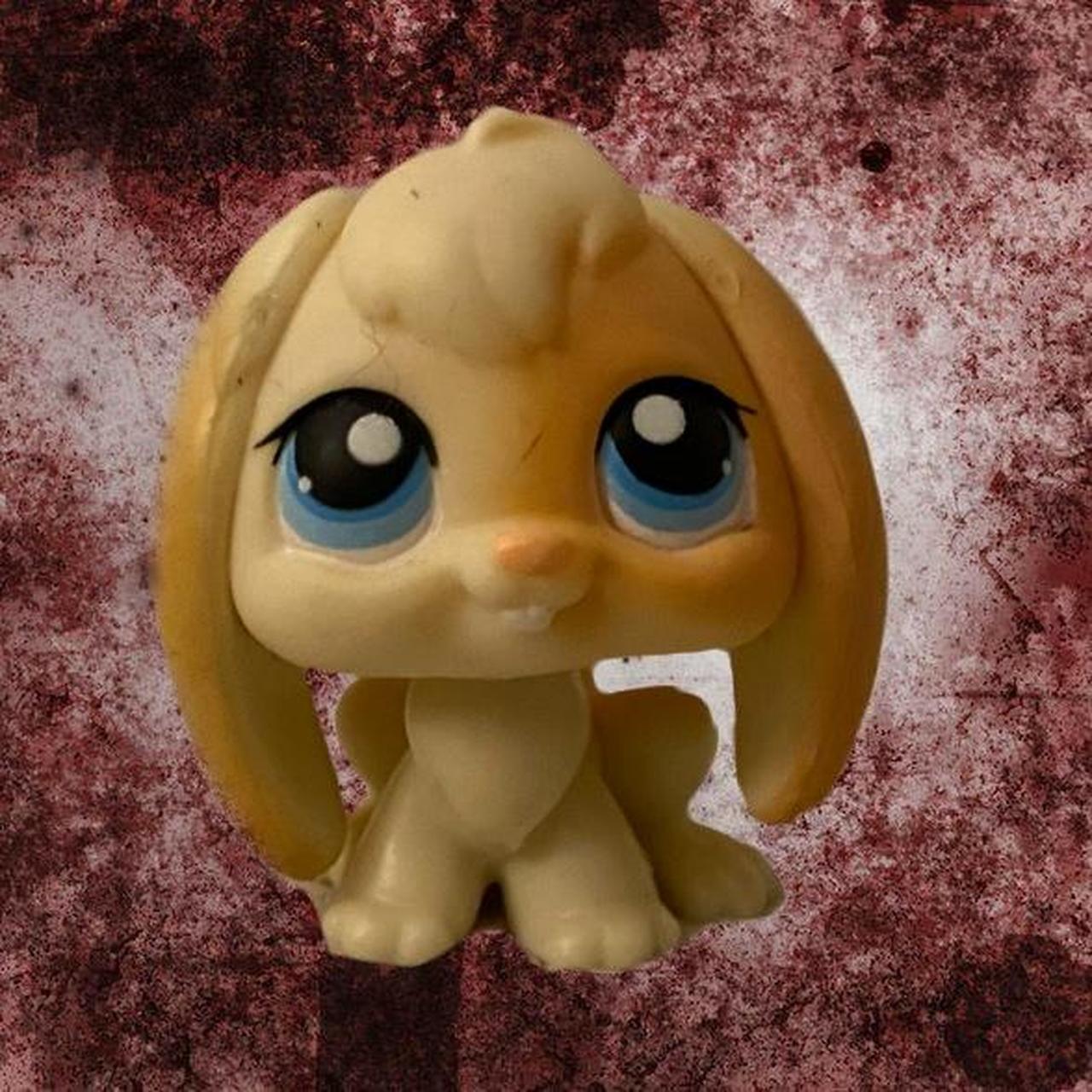 authentic lps #95 sitting bunny no damages, neck... - Depop