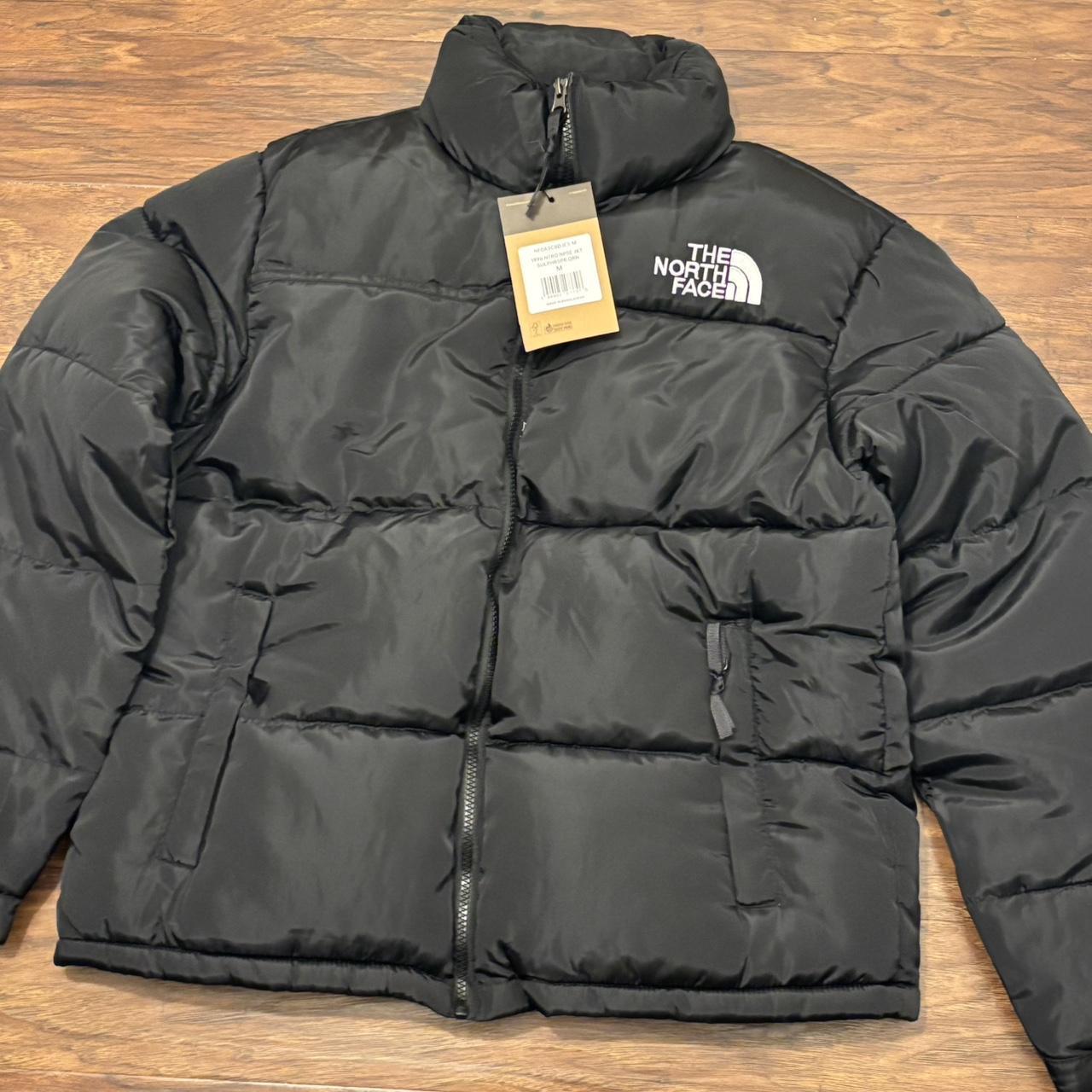 Black The North Face 700 puffer jacket | Depop