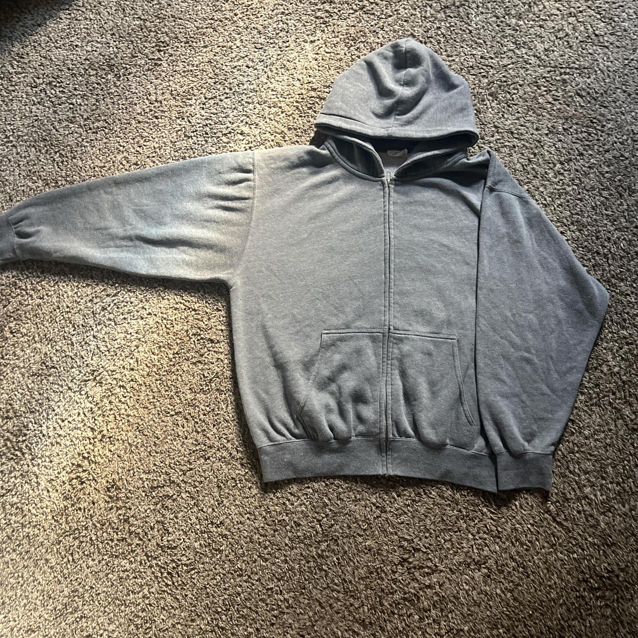 Vintage Baggy grey zip up hoodie Men’s large - Depop