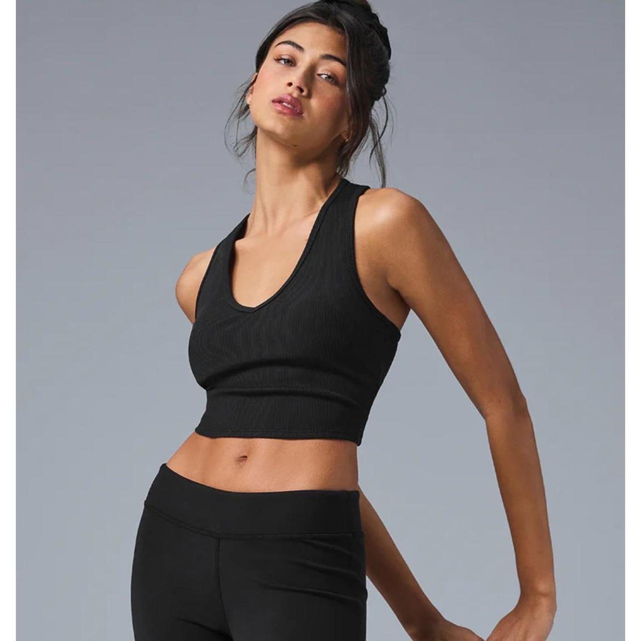 alo cropped workout tank v cut size medium | Depop