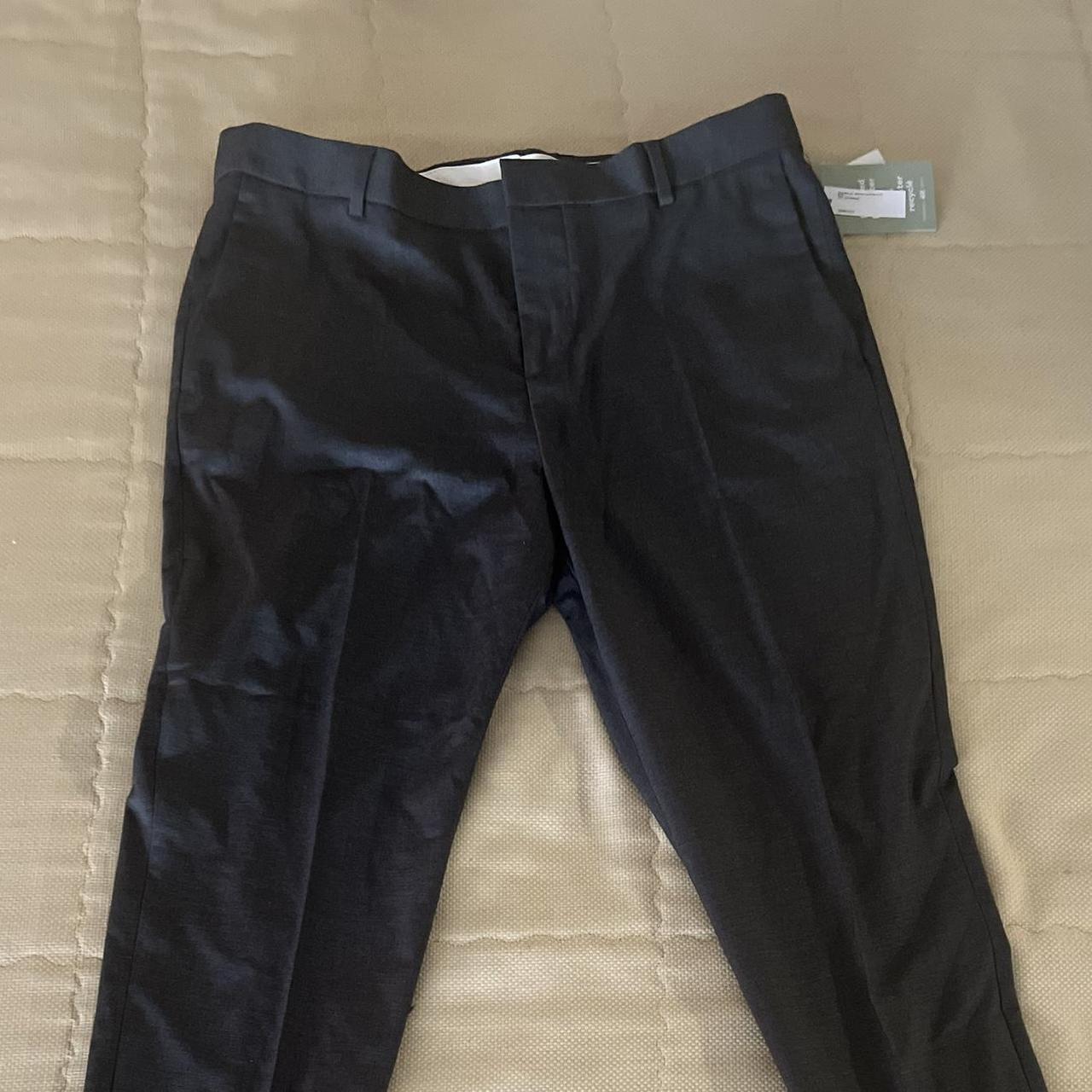H&M 38R Slim fit Pants - Depop