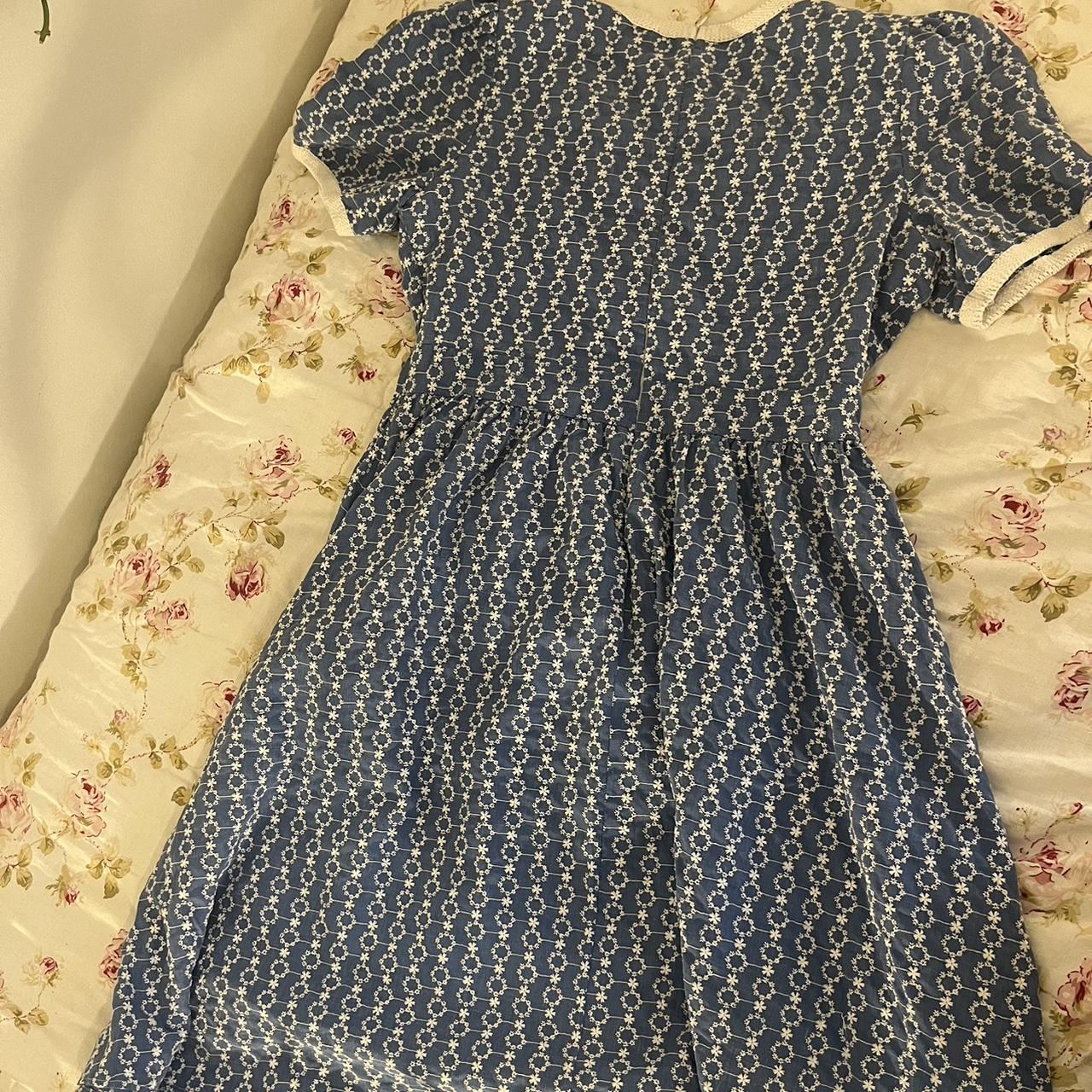 Midi blue patterned dress. Fits like a medium.... - Depop