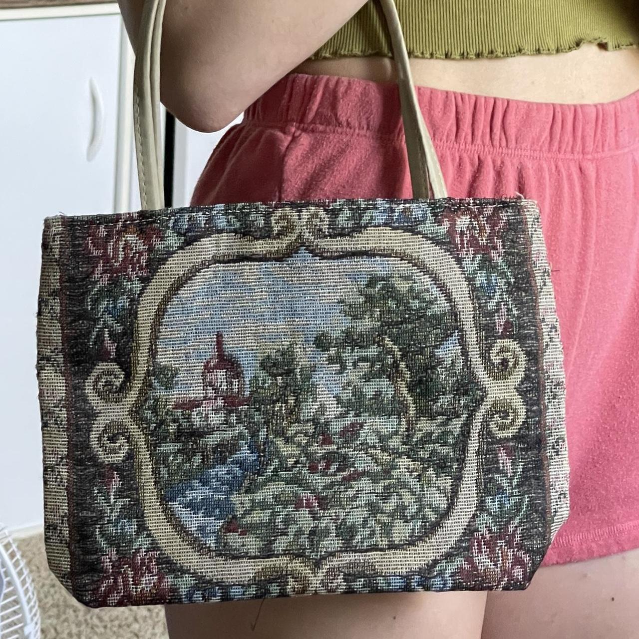 Princess nature purse quilted pattern - Depop