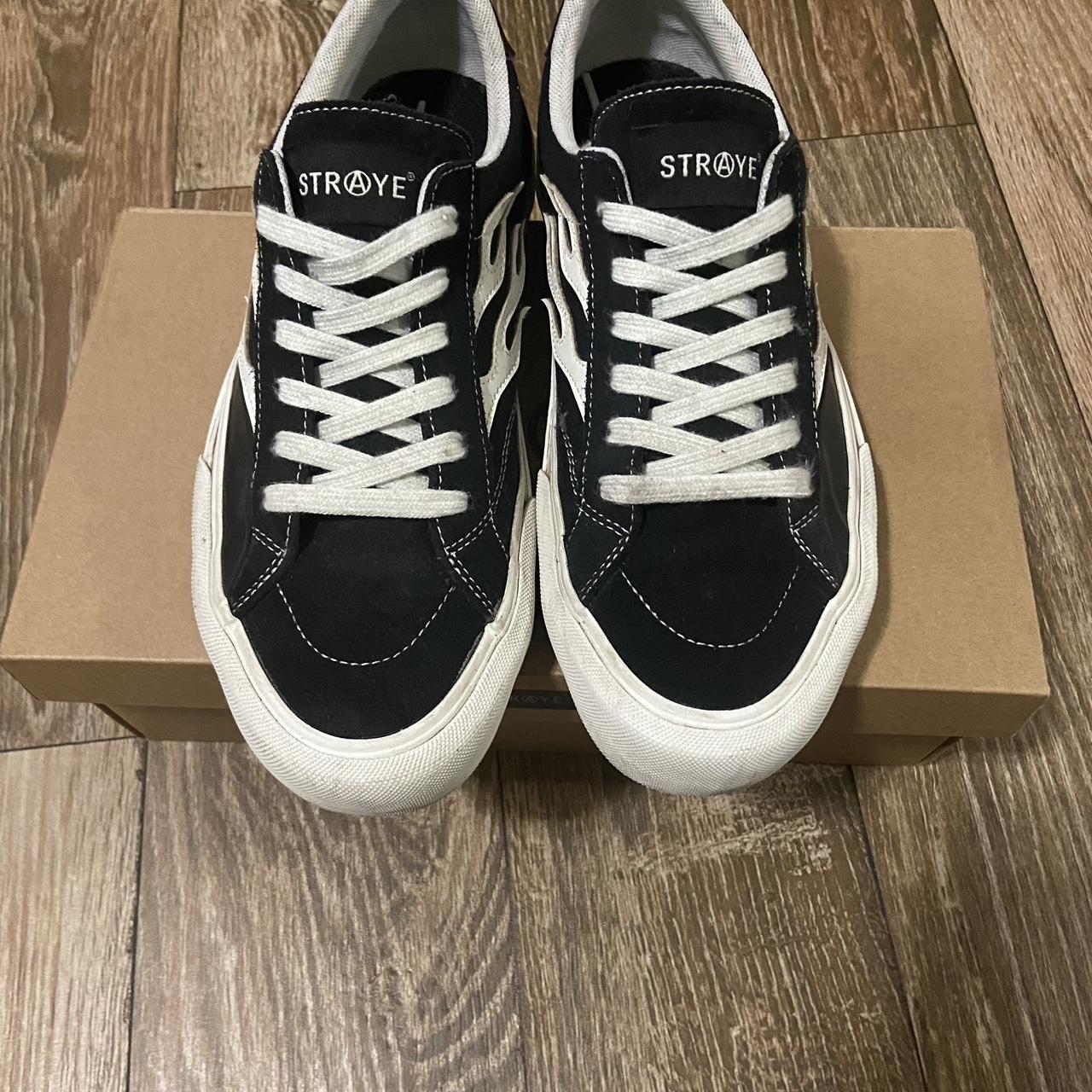 STRAYE Men's Black Trainers | Depop