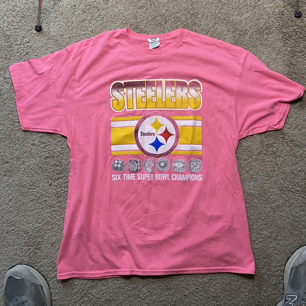 NFL Men's Pink T-shirt | Depop