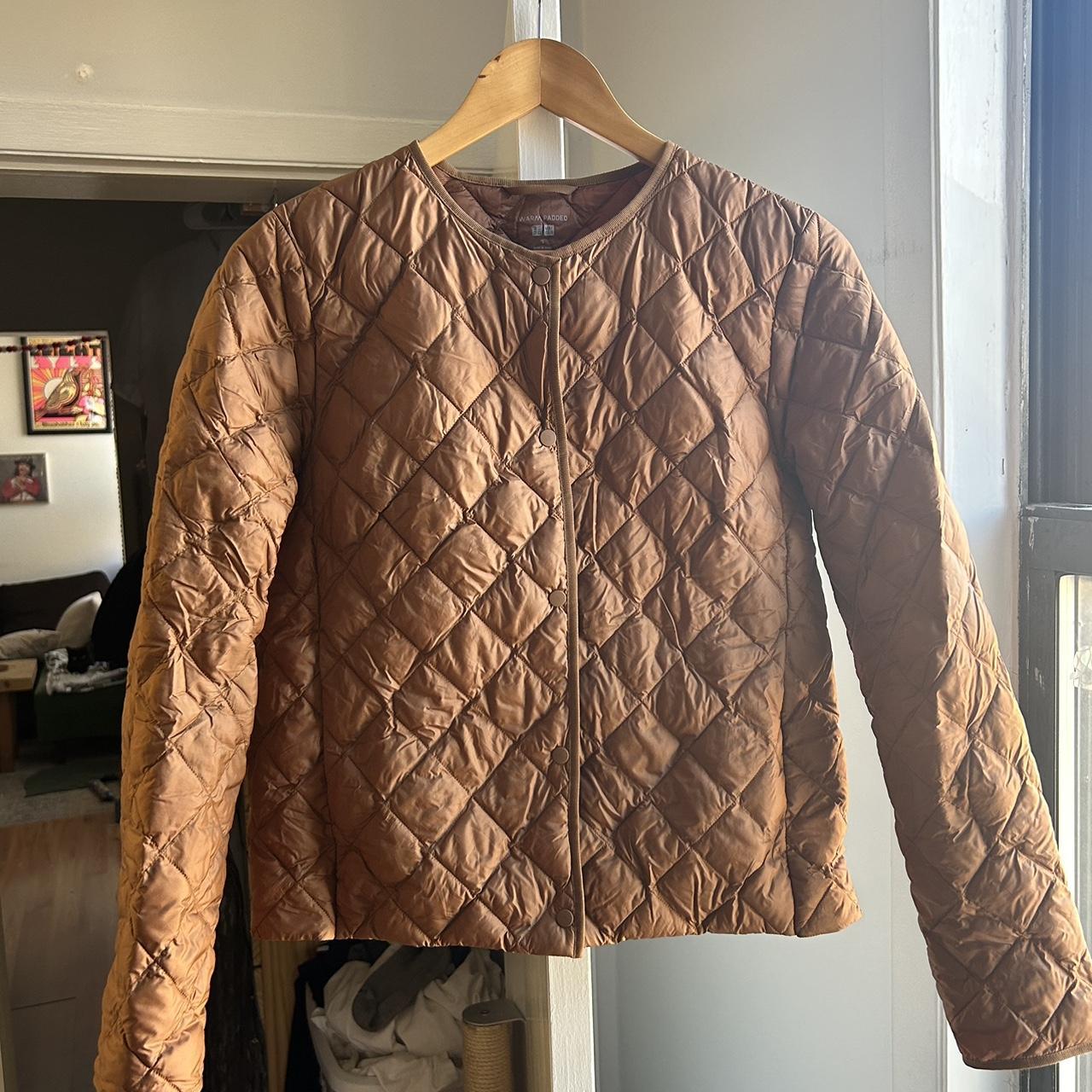 #uniqlo thin #puffer layer! It’s very very warm and... - Depop