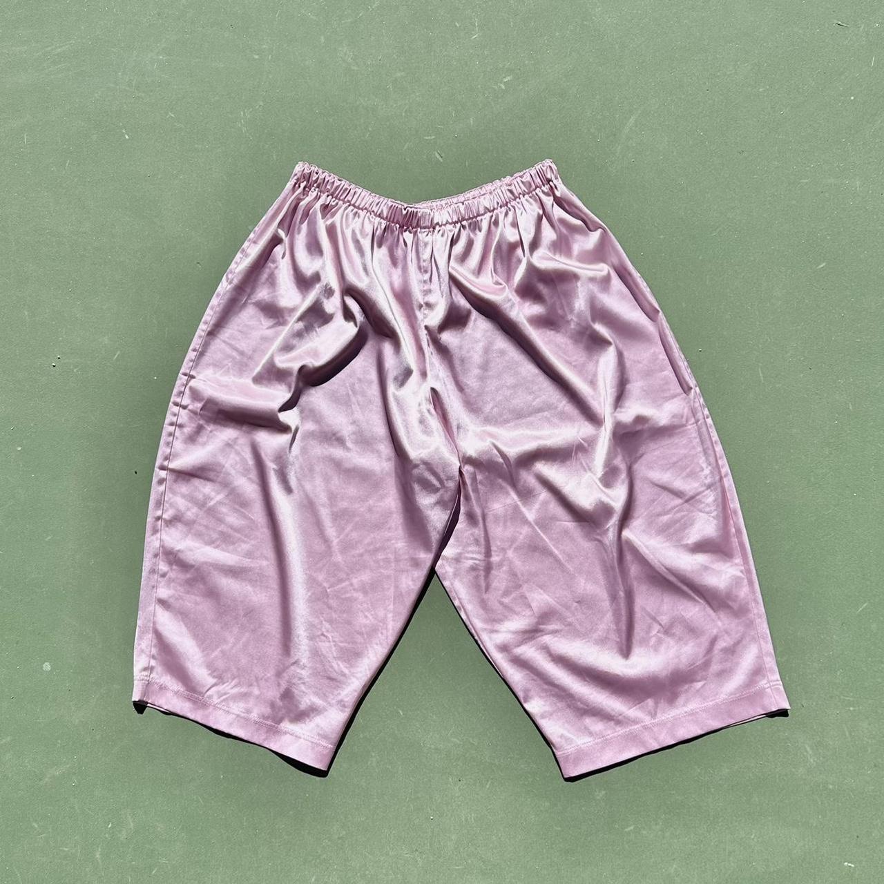 vtg pink silk capris size small/M waist... | Depop