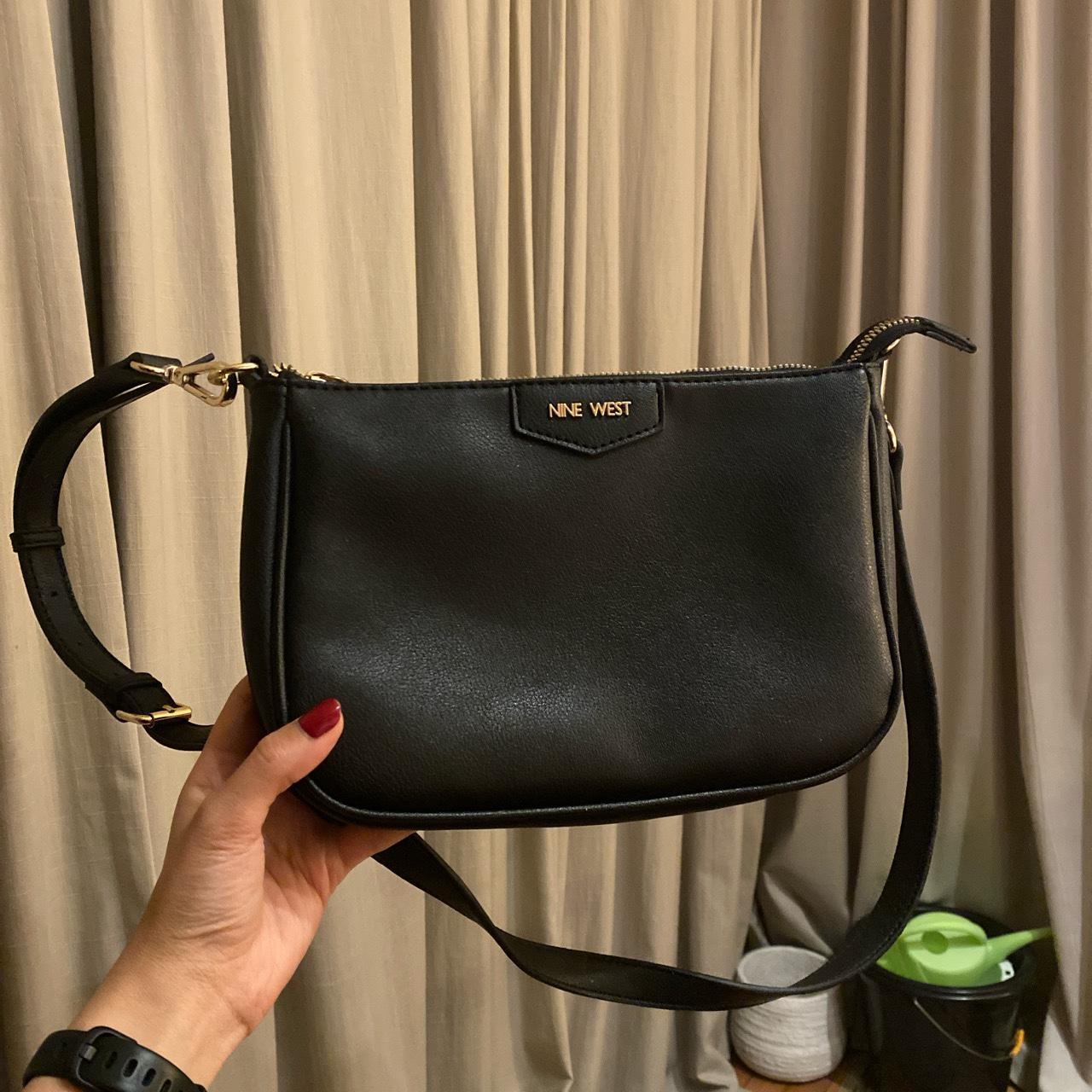 Nine West crossbody bag with adjustable and... - Depop