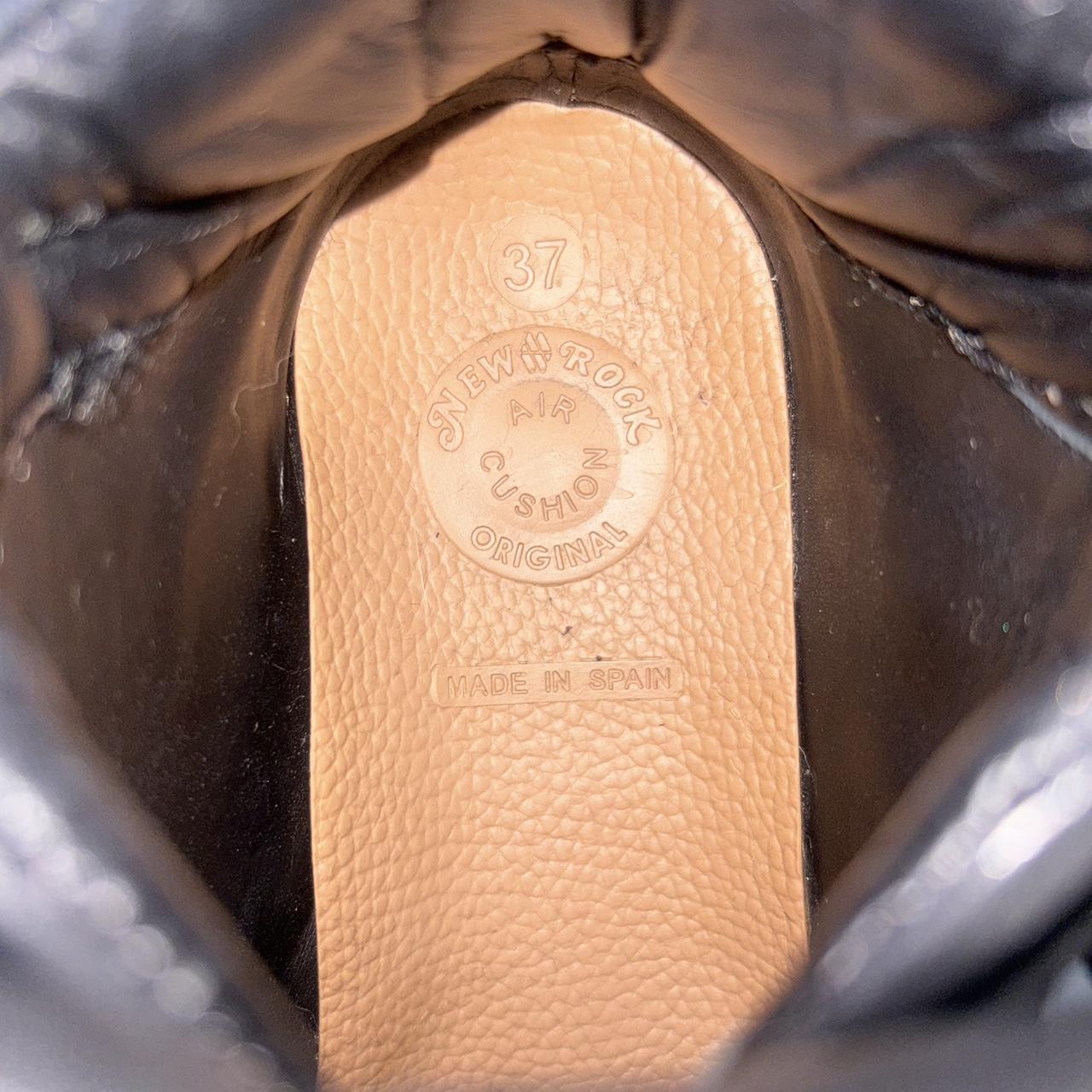 🦇size 37 (~6.5 in women’s) new rock platform shoe... - Depop