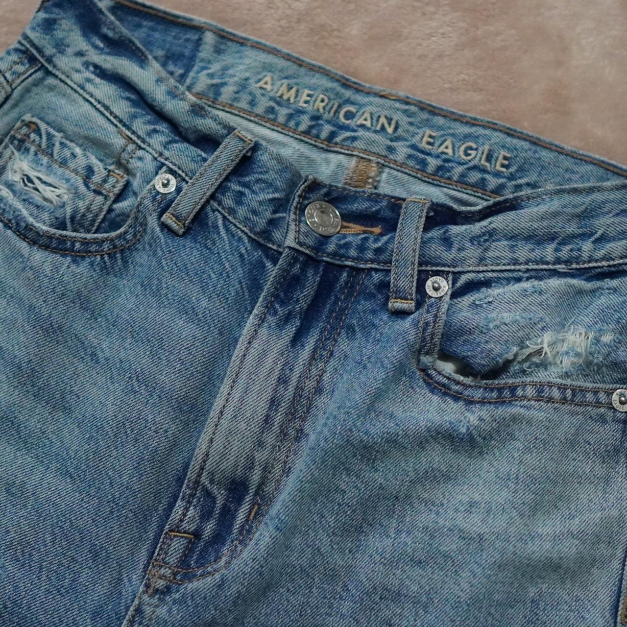 💖 AE Strigid Ripped Mom Jean - size 000 worn a lot... - Depop