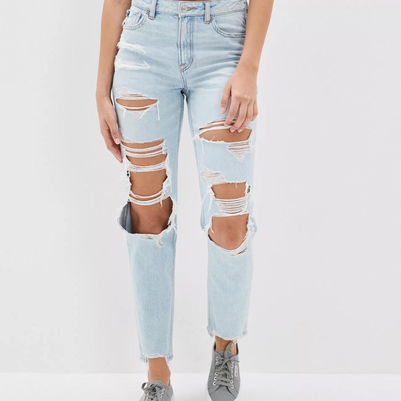 💖 AE Strigid Ripped Mom Jean - size 000 worn a lot... - Depop