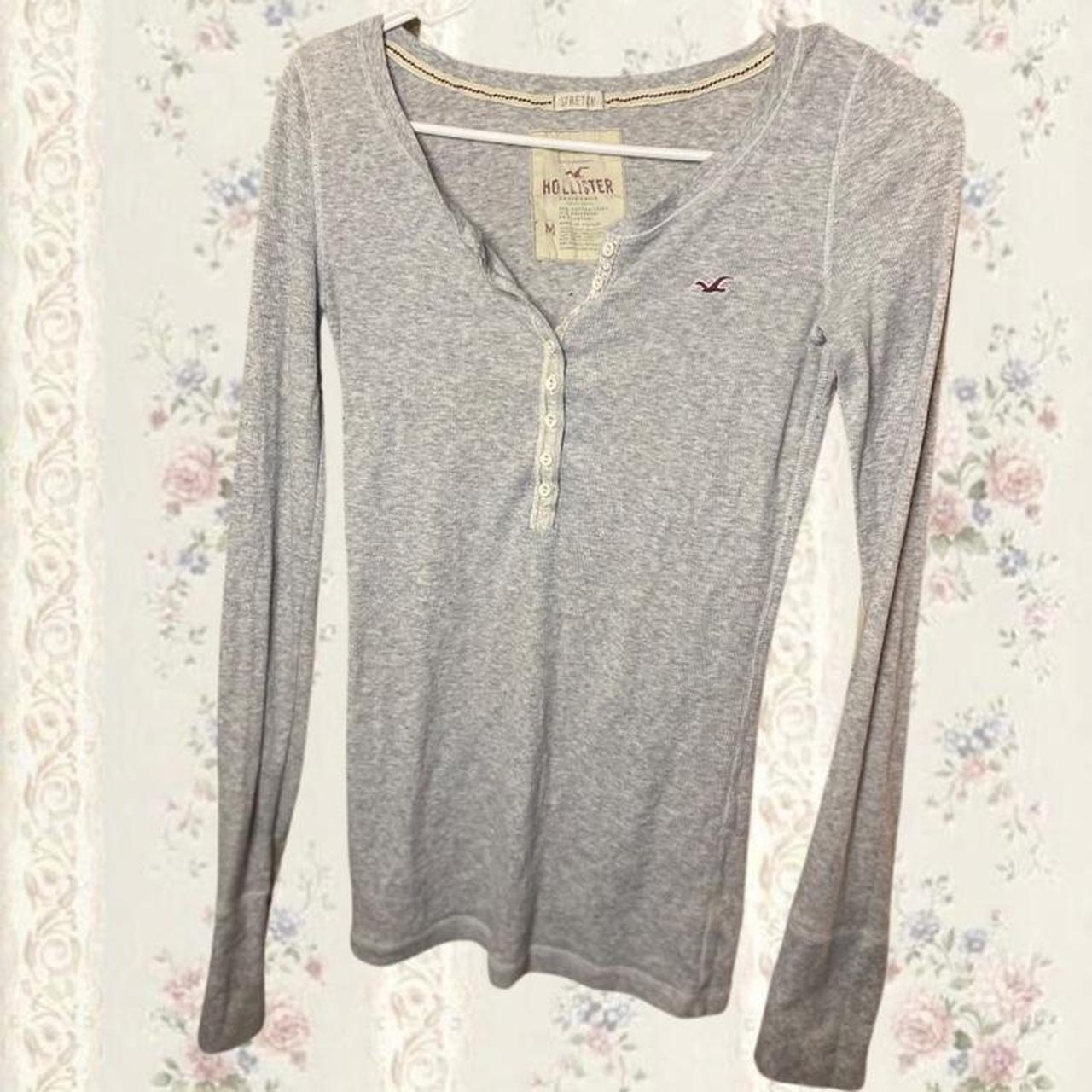 Early 2000s Hollister stretch long sleeve 8/10... - Depop