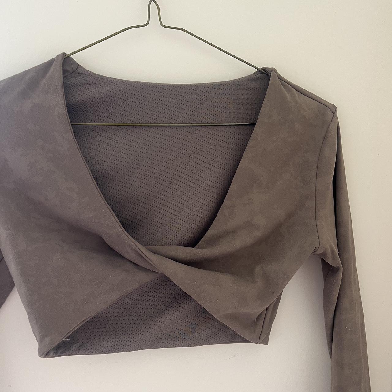 crop shop boutique long sleeve mocha 🤎 - Depop