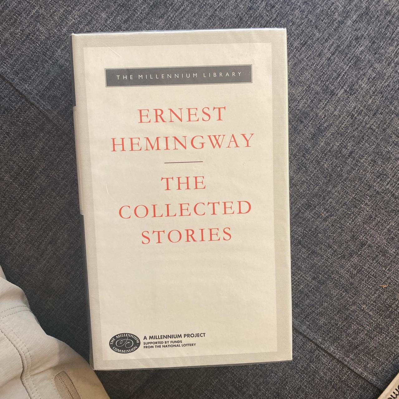Ernest Hemingway - the collected stories... - Depop