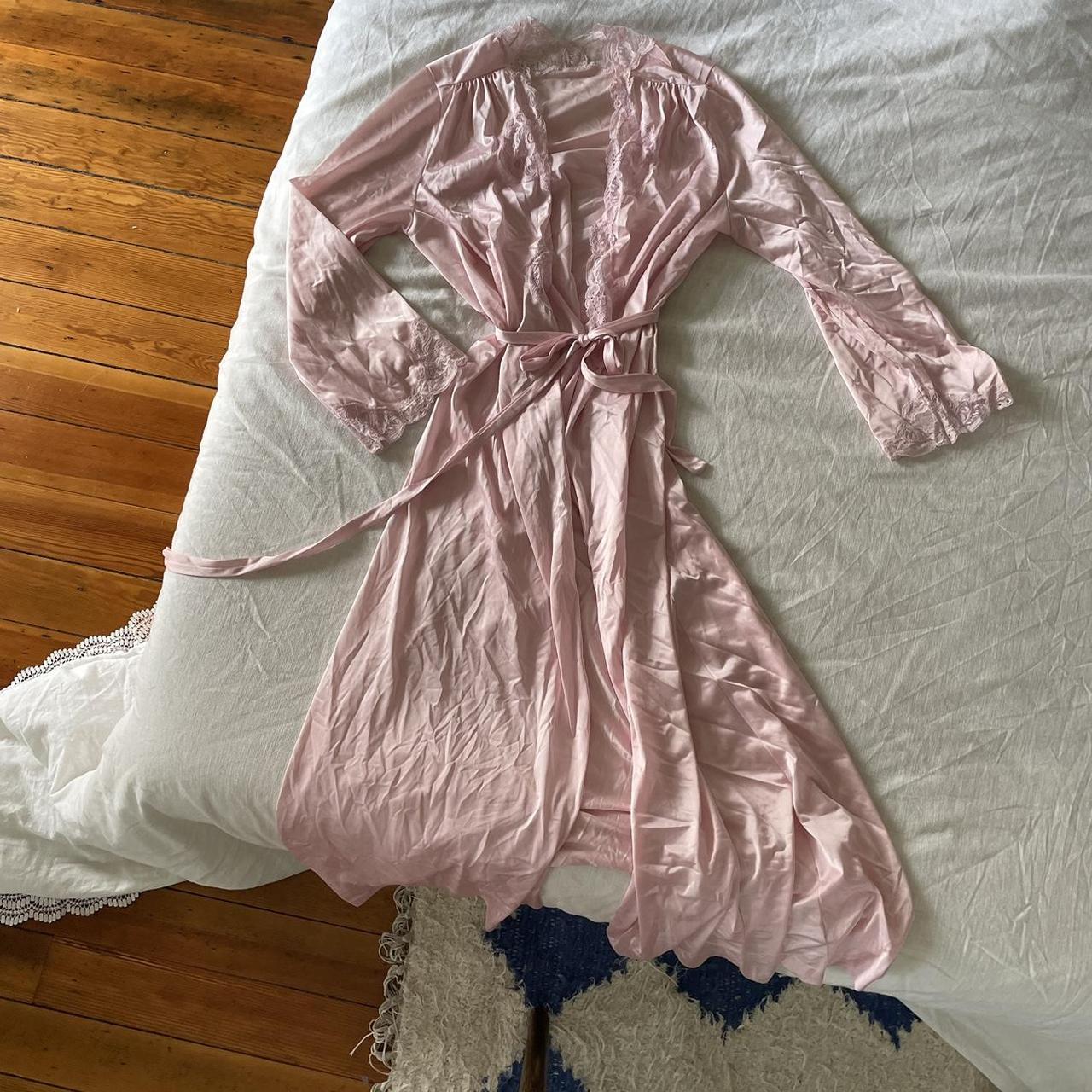 Baby Pink satin robe Size:large (I’m 5’4 for... - Depop