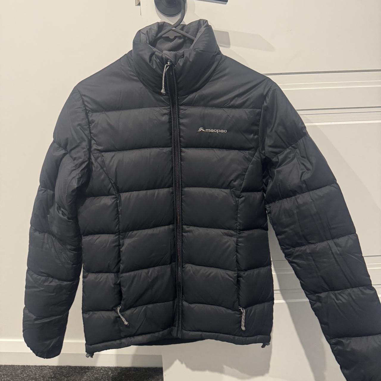 Ladies Mac Pac puffer jacket size 6. Would fit size... | Depop